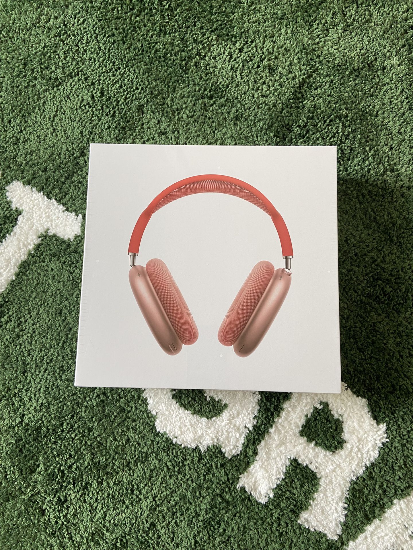 AirPods Max Red for Sale in Buckley, WA - OfferUp