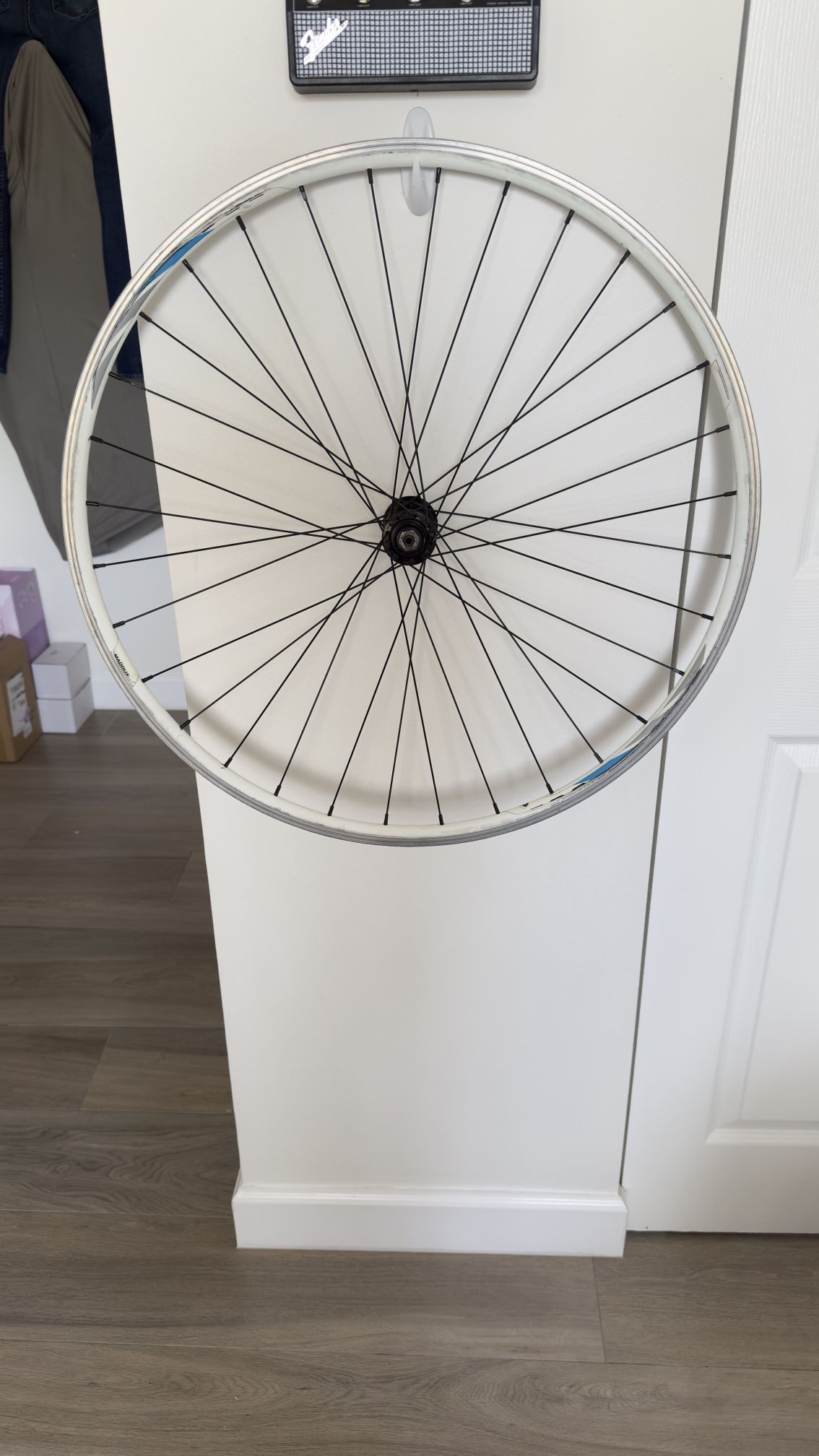 Maddux Front wheel 700c Road bike for Sale in Hialeah, FL - OfferUp