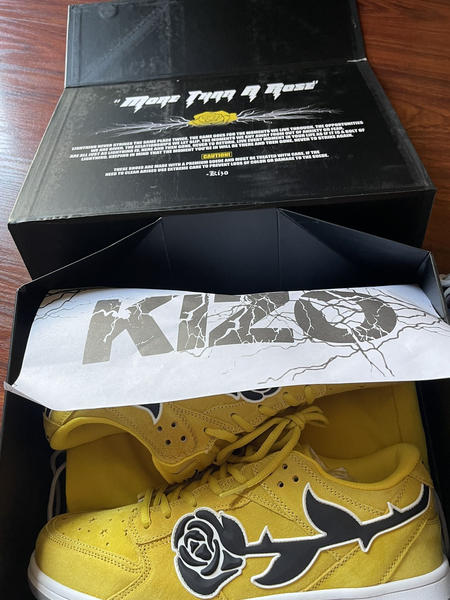 KIZO Custom Shoe for Sale in Santa Maria, CA - OfferUp