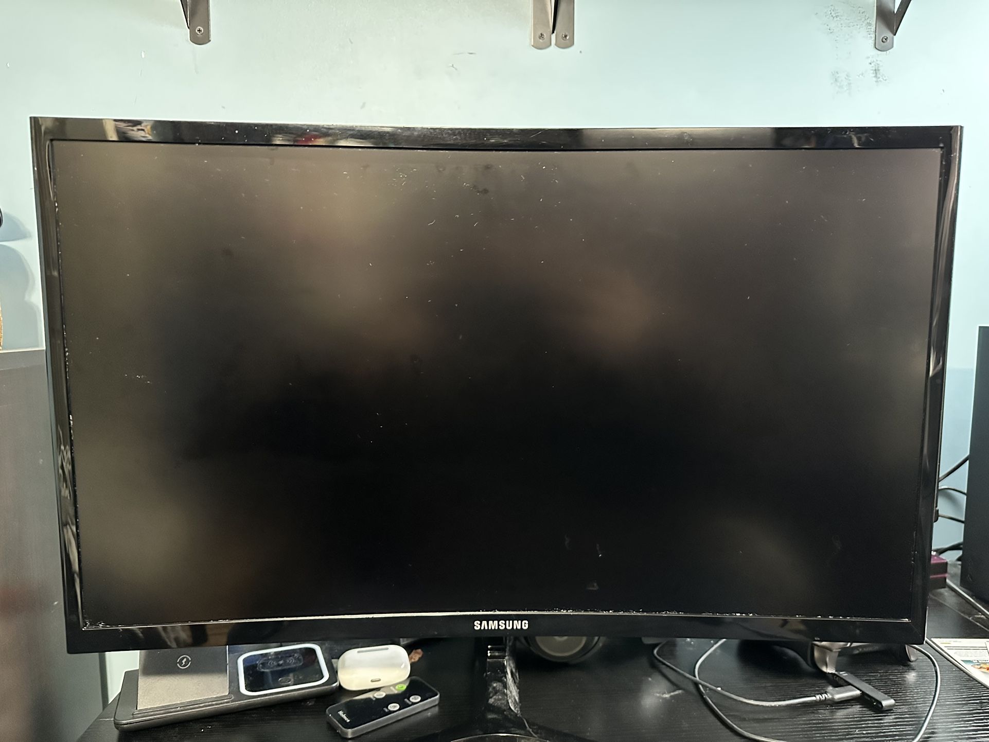 Samsung Curved 720p Monitor for Sale in Palos Hills, IL - OfferUp