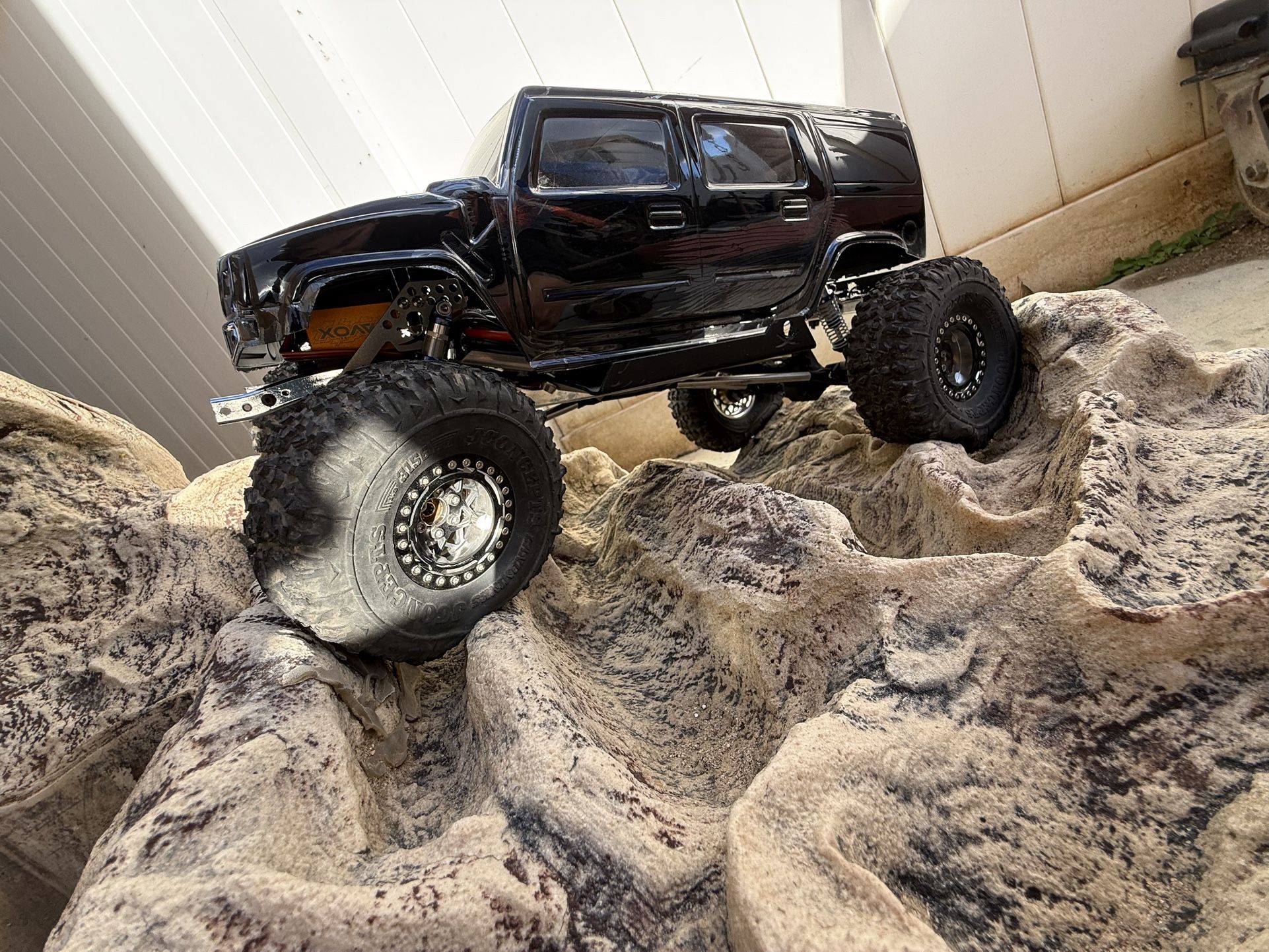 Fully Built Axial SCX10 PRO 4X4 for Sale in Perris, CA - OfferUp