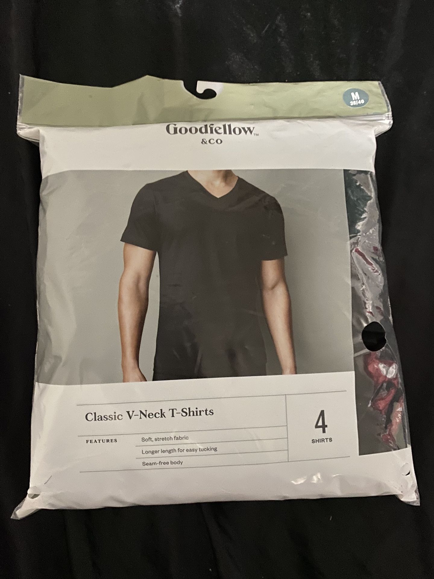 Men’s Goodfellow V-Neck T-Shirts (4-Pack) – Size M for Sale in North ...