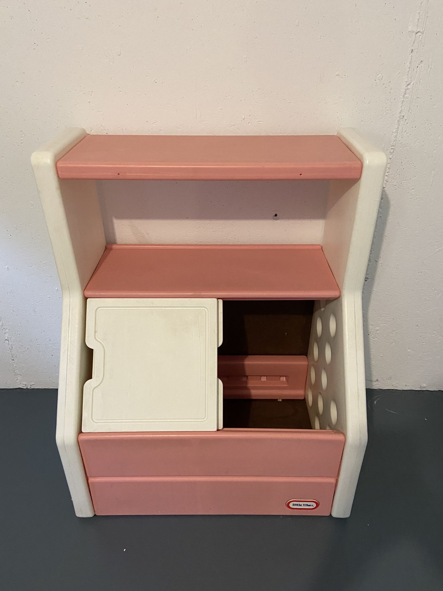 Vintage Little Tikes Pink Toy Box with Book Shelf for Sale in Ellington CT OfferUp