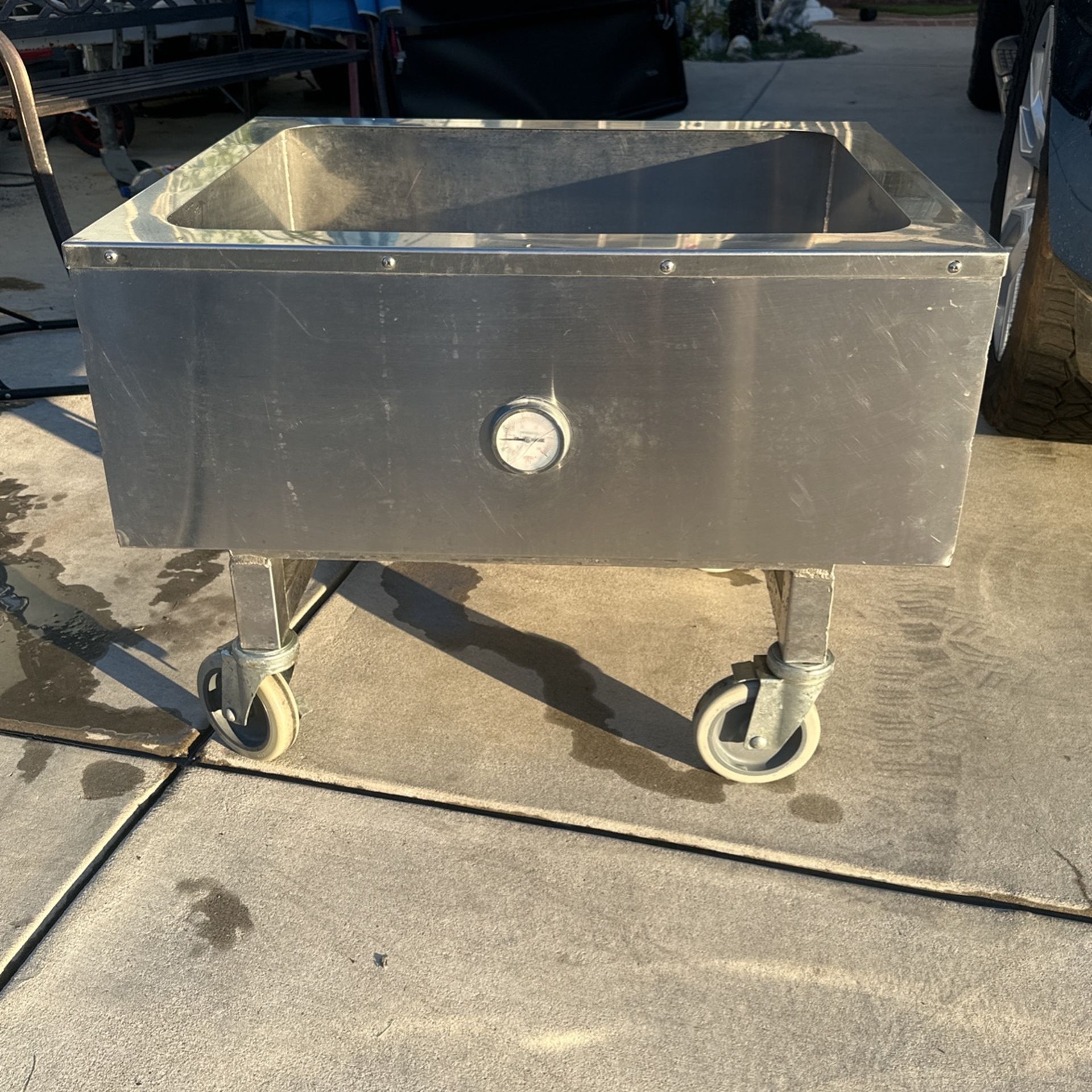 Stainless Steel Mobile Silverware Soaking Sink for Sale in Los Angeles ...