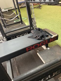 Rogue westside bench press with FATPAD and safety pins for Sale in ...