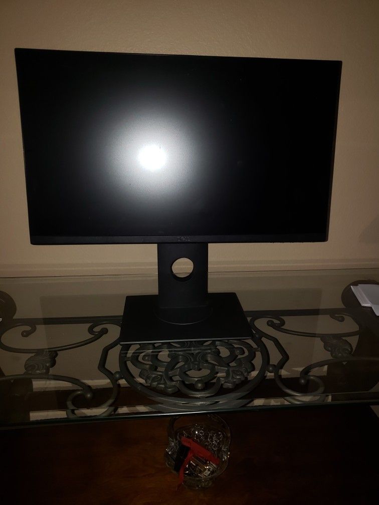 Dell Computer Monitors for Sale in Moreno Valley, CA - OfferUp