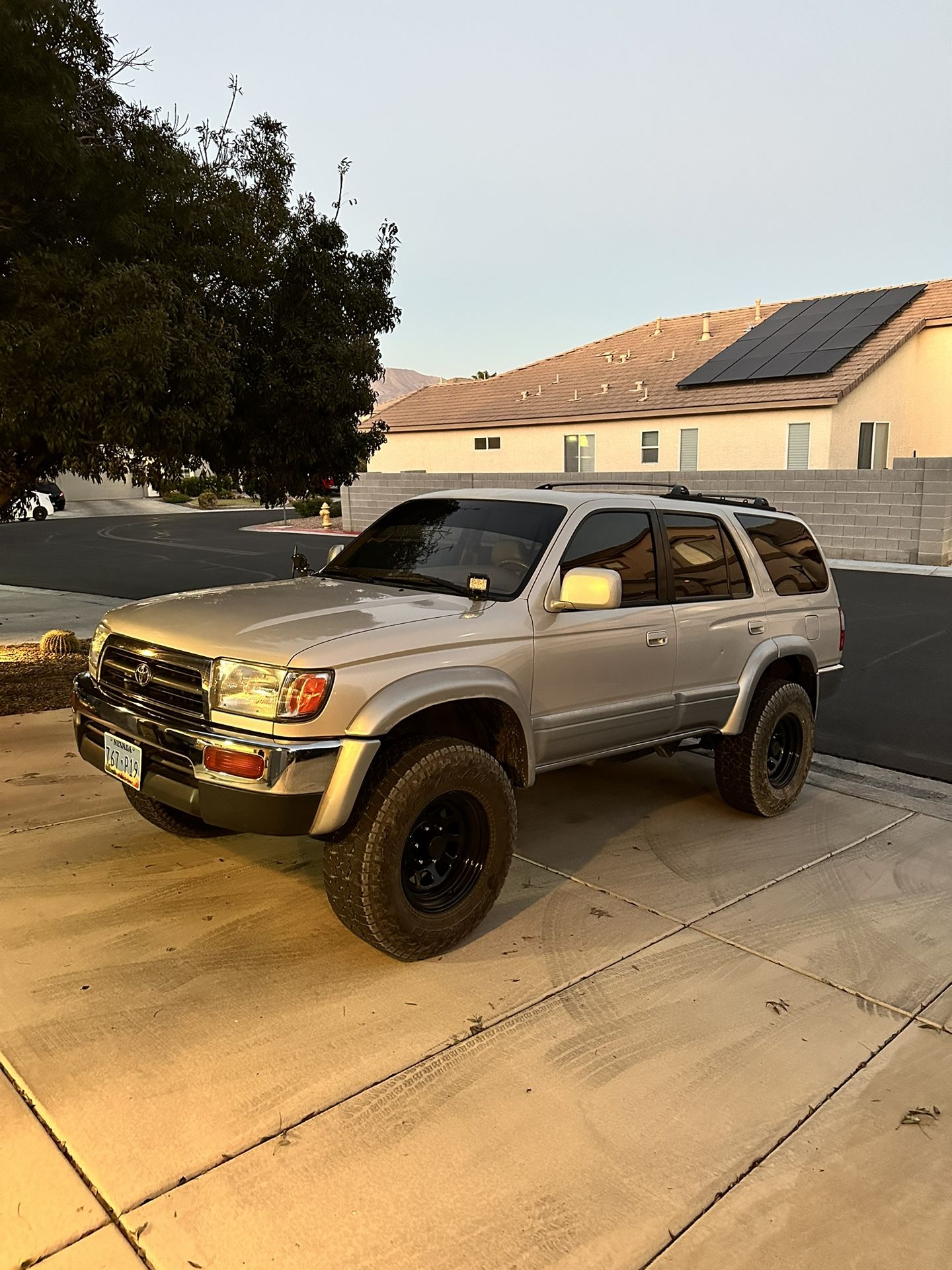 1998 Toyota 4Runner for Sale in Las Vegas, NV - OfferUp