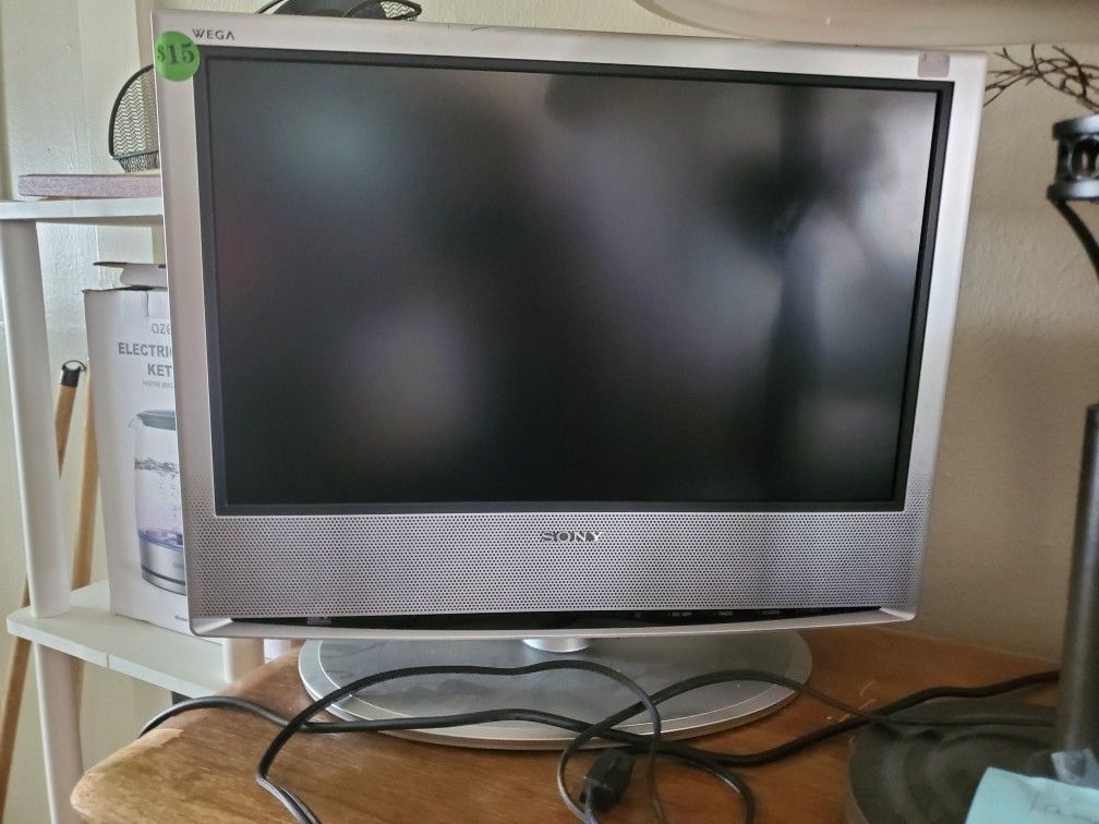 Old SONY TV for Sale in Houston, TX - OfferUp