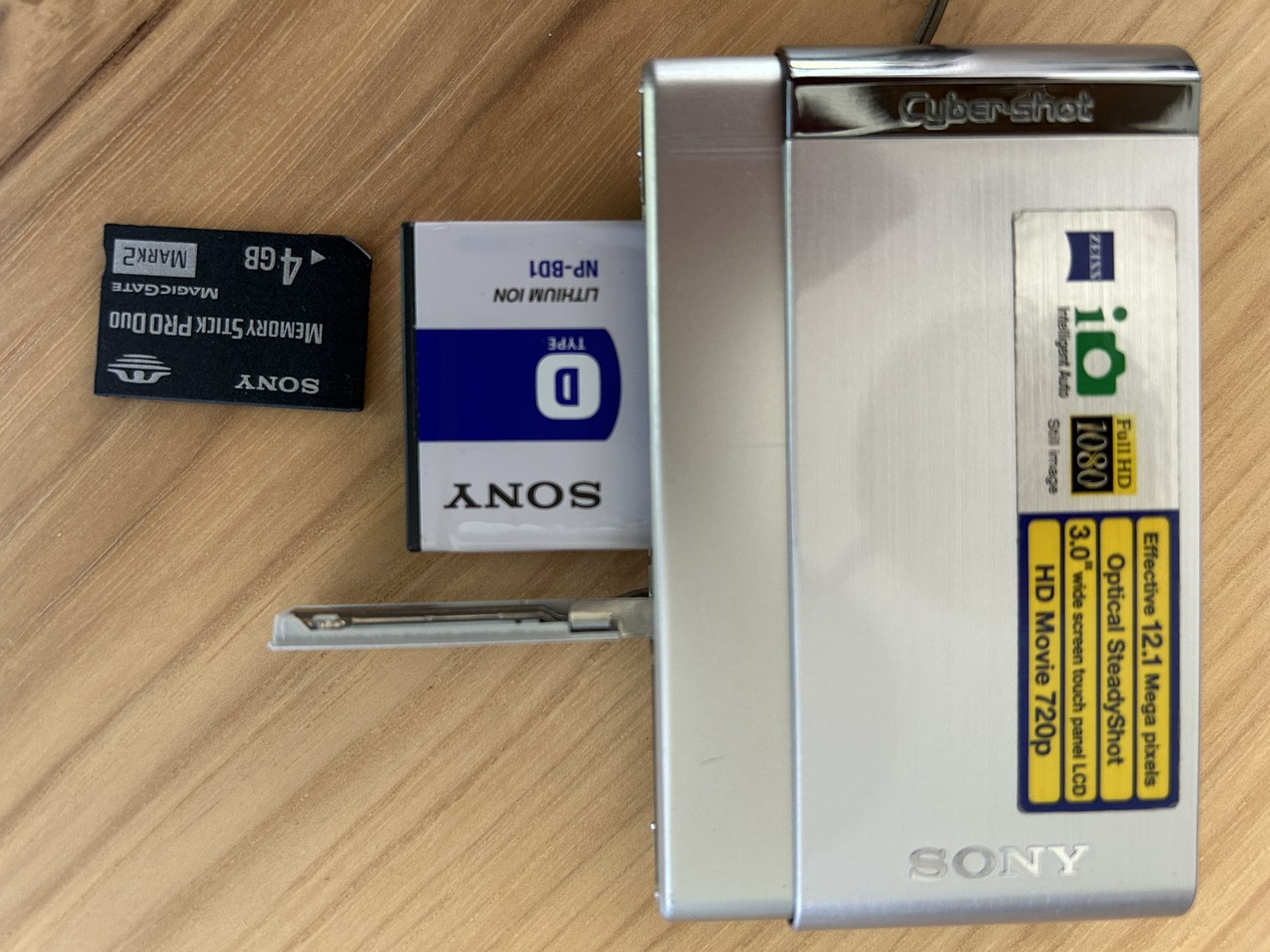 Sony DSC-T90 Cyber-shot Carl Zeus’s Lens Digital Camera for Sale in ...