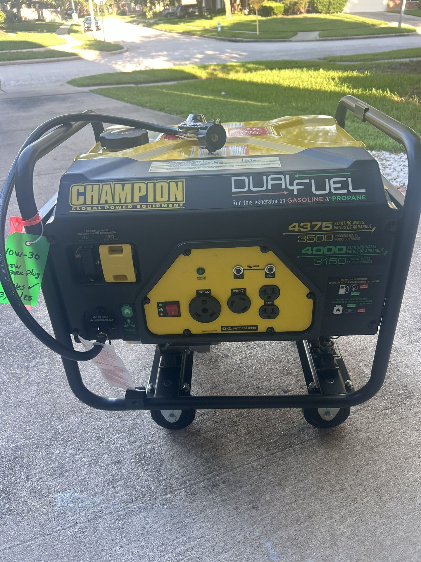 Champion Generator DUAL FUEL 4375/3500 Watts LIKE NEW for Sale in ...