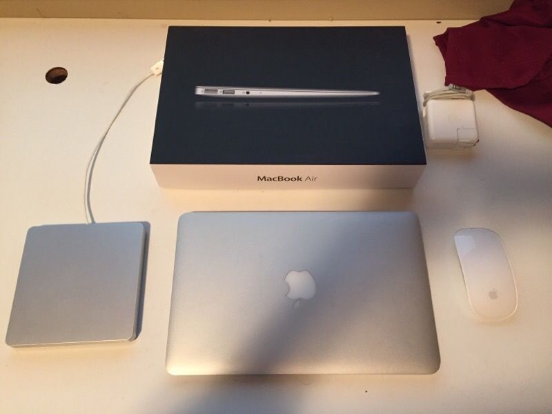 Macbook Air 11 Inch Box