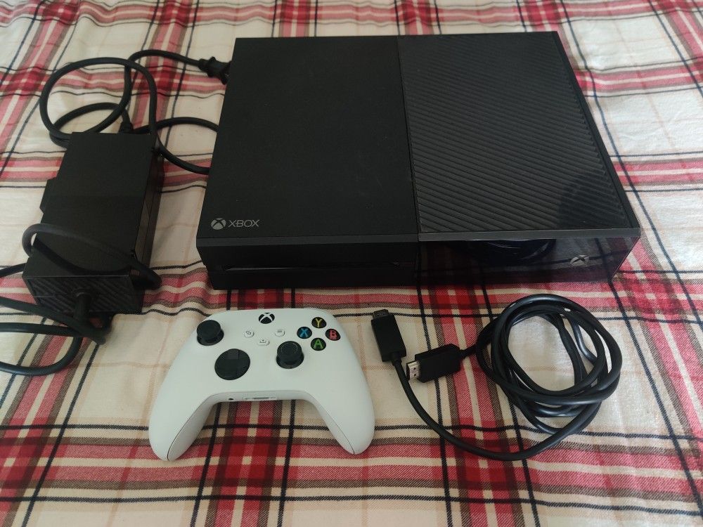 Xbox One With Controller (Or Best Offer) for Sale in Powder Springs, GA ...