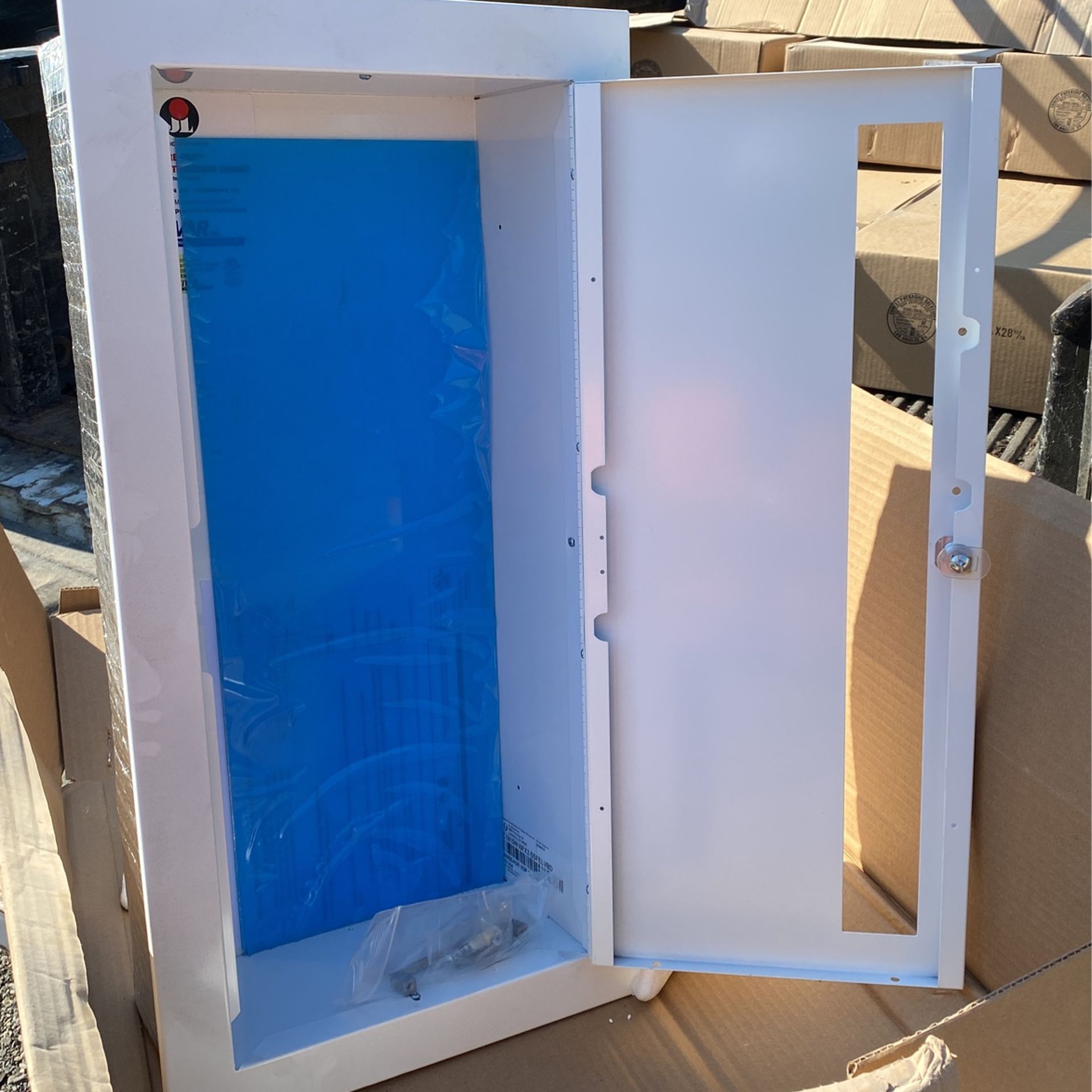 FEC Cabinets Recessed Model (FREE!!) for Sale in Redmond, WA - OfferUp