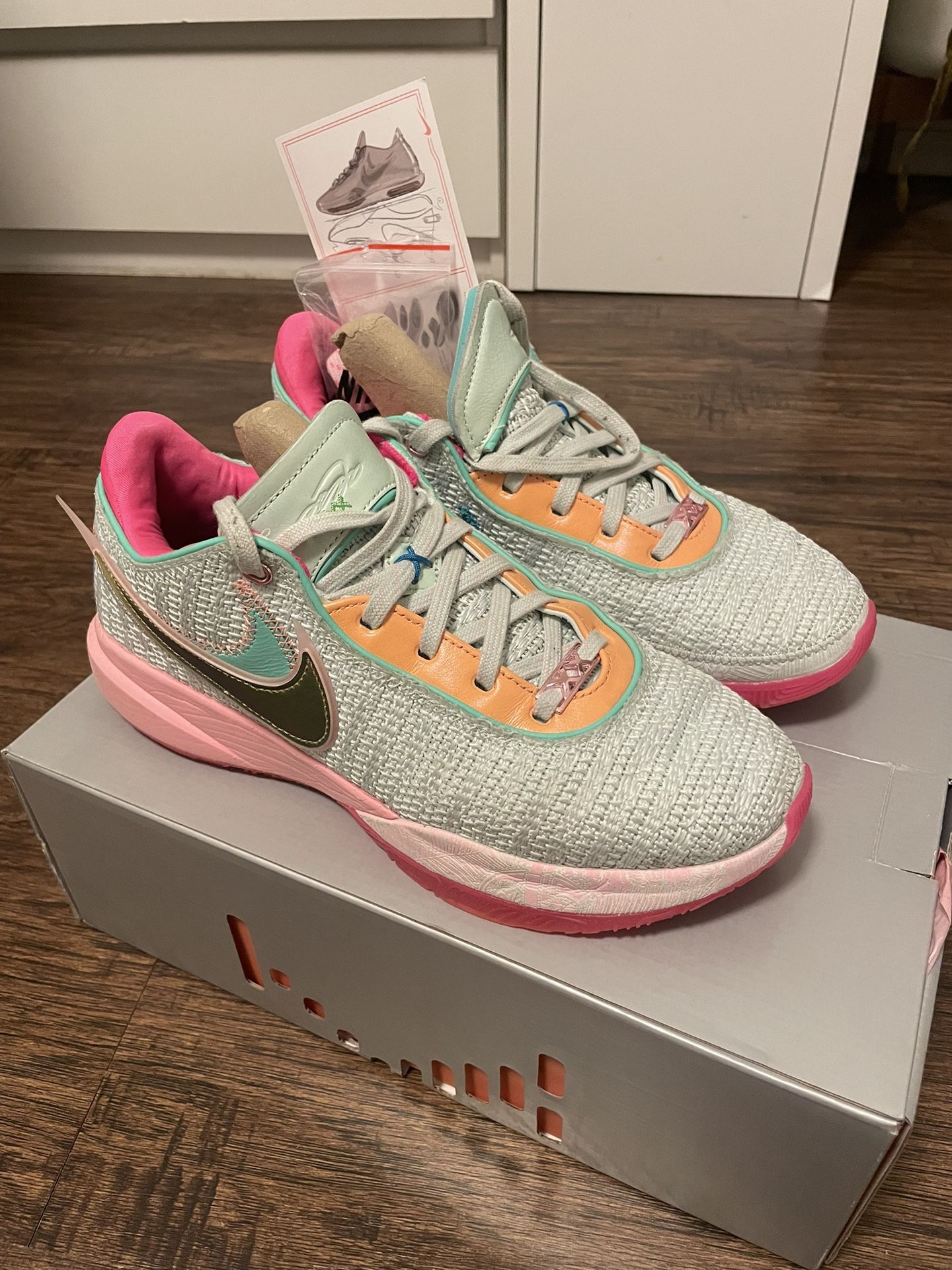 Nike Lebron 20 Time Machine Size 9 for Sale in Houston, TX - OfferUp