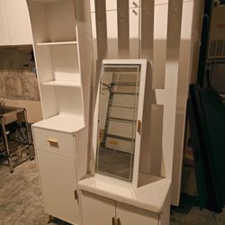 Buy & Sell Locally - OfferUp - Buy. Sell. Simple. - OfferUp