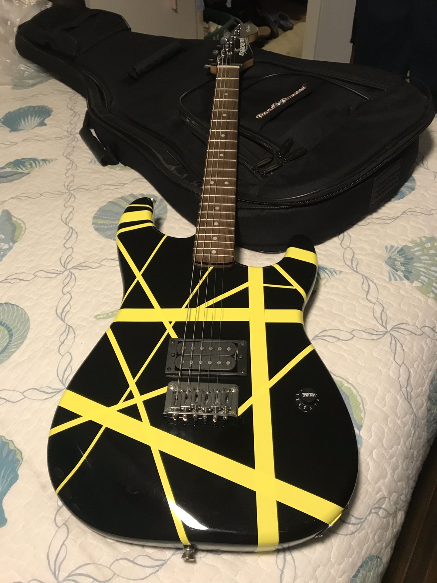 Fender “EVH” guitar with gig bag RARE one( RIP Eddie) for Sale in ...