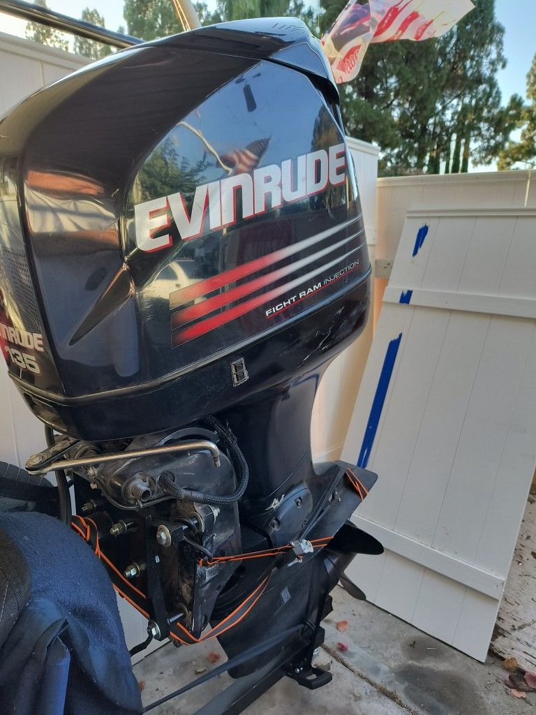 Wow ! 135 Horse Evinrude Ram Fitch Injection An Excellent Condition ...