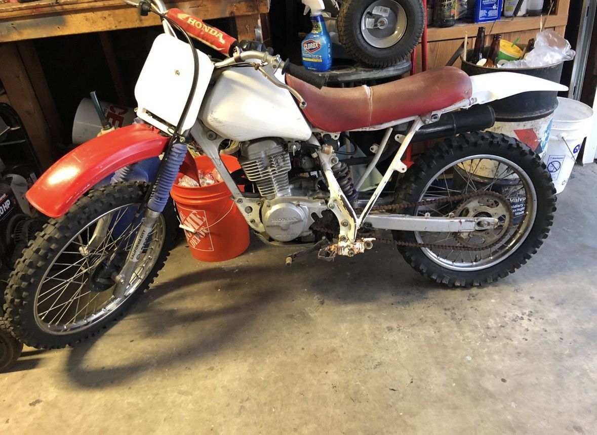 Honda Xr100R dirtbike for Sale in Moreno Valley, CA - OfferUp