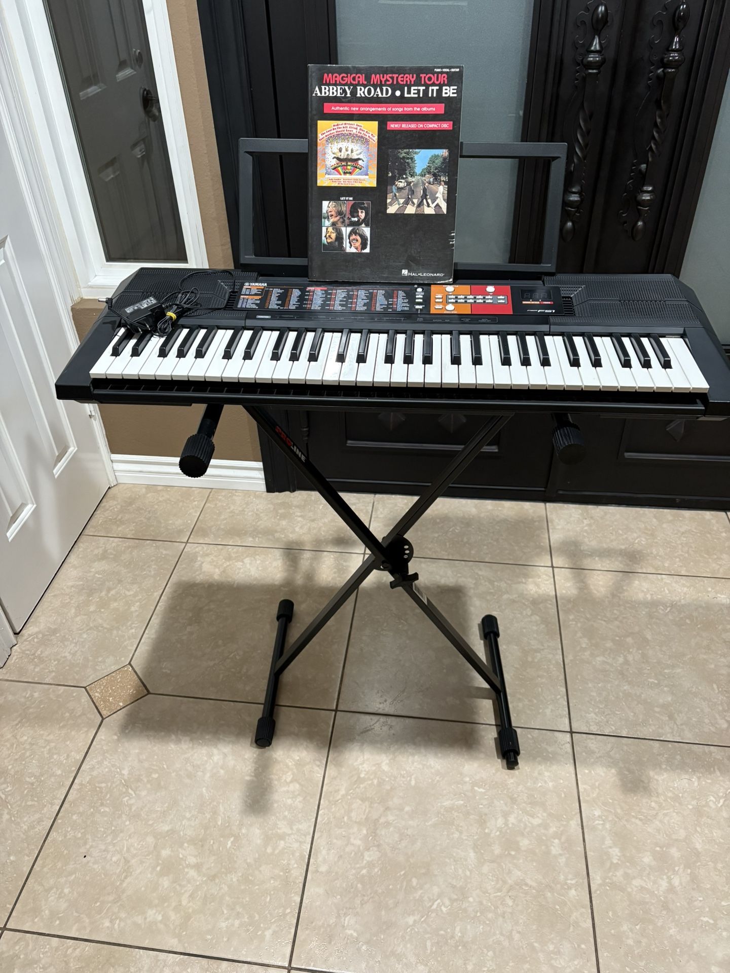 Yamaha PSR51 Keyboard w/Stand, Power supply for Sale in Los Angeles, CA ...