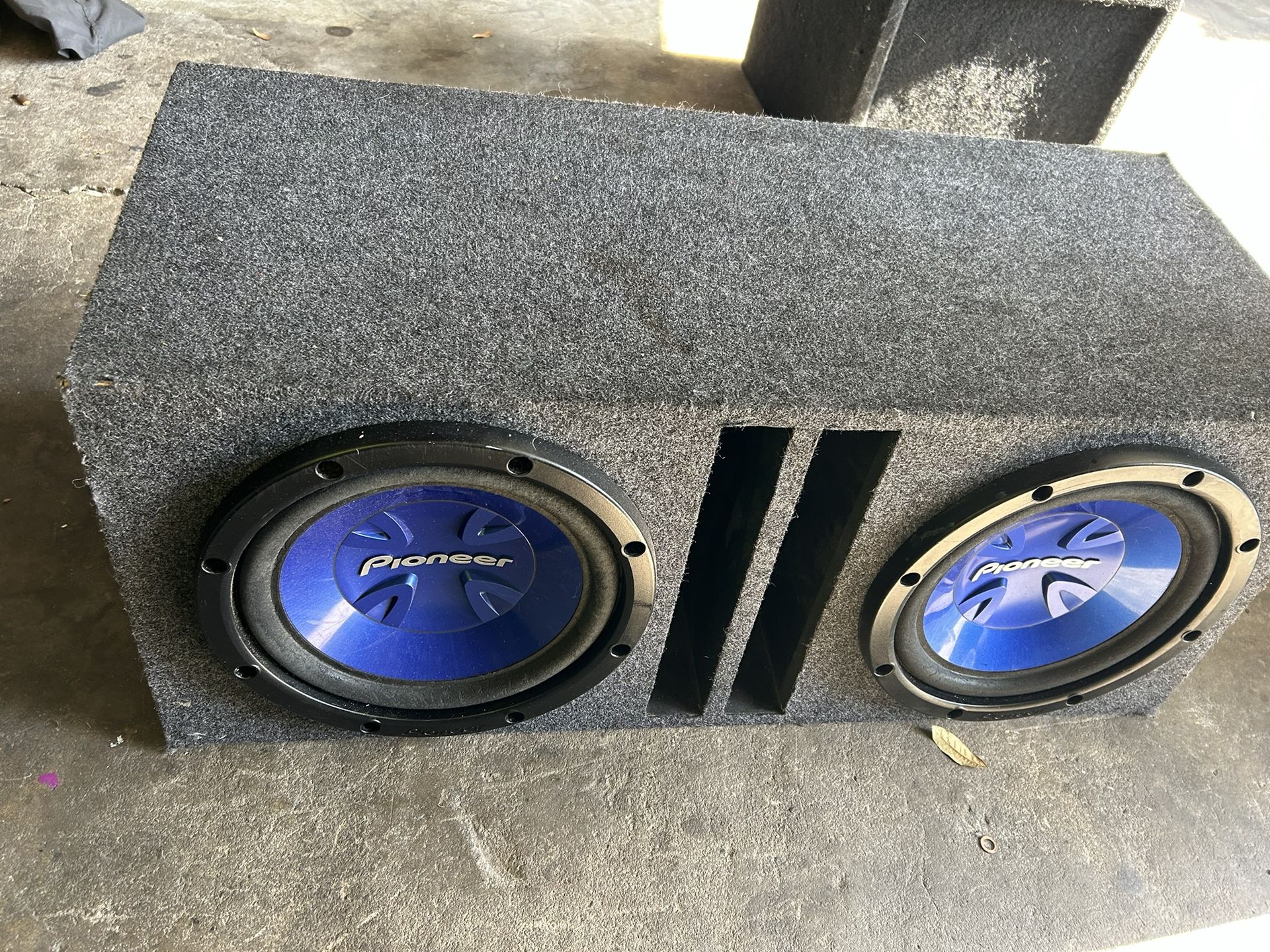 2 12 Subwoofers Dual for Sale in Lincoln Acres, CA - OfferUp