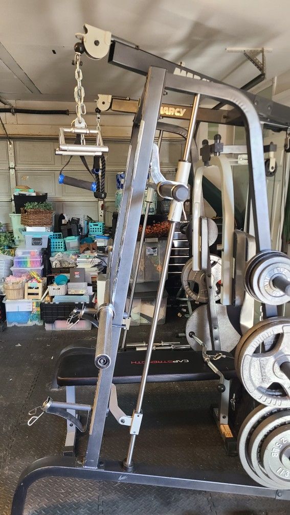 Complete Gym Set Up. Smith/free Weight Cage With 565lbs Of Weight And ...