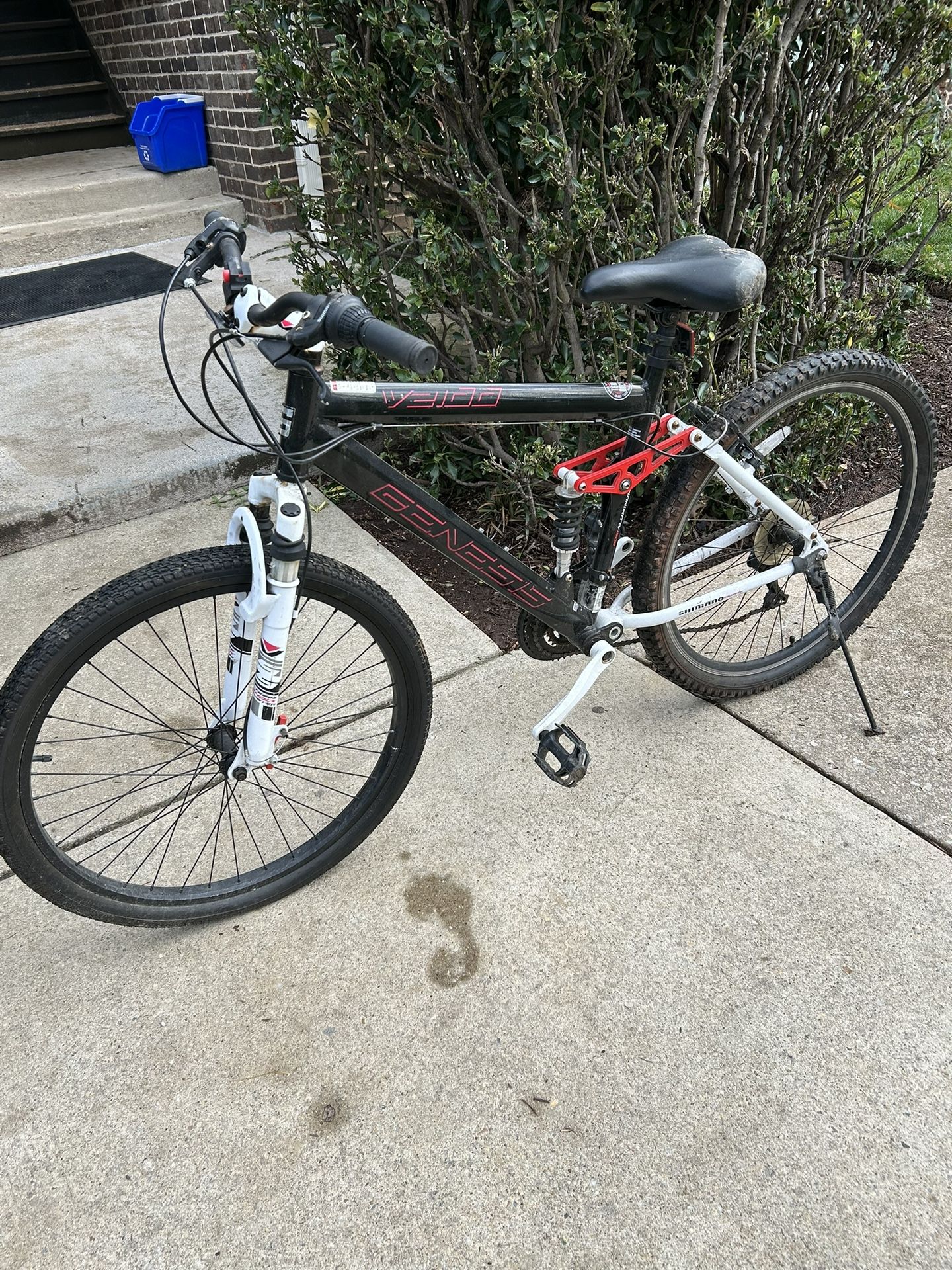 Genesis Mountain Bike for Sale in Silver Spring, MD - OfferUp