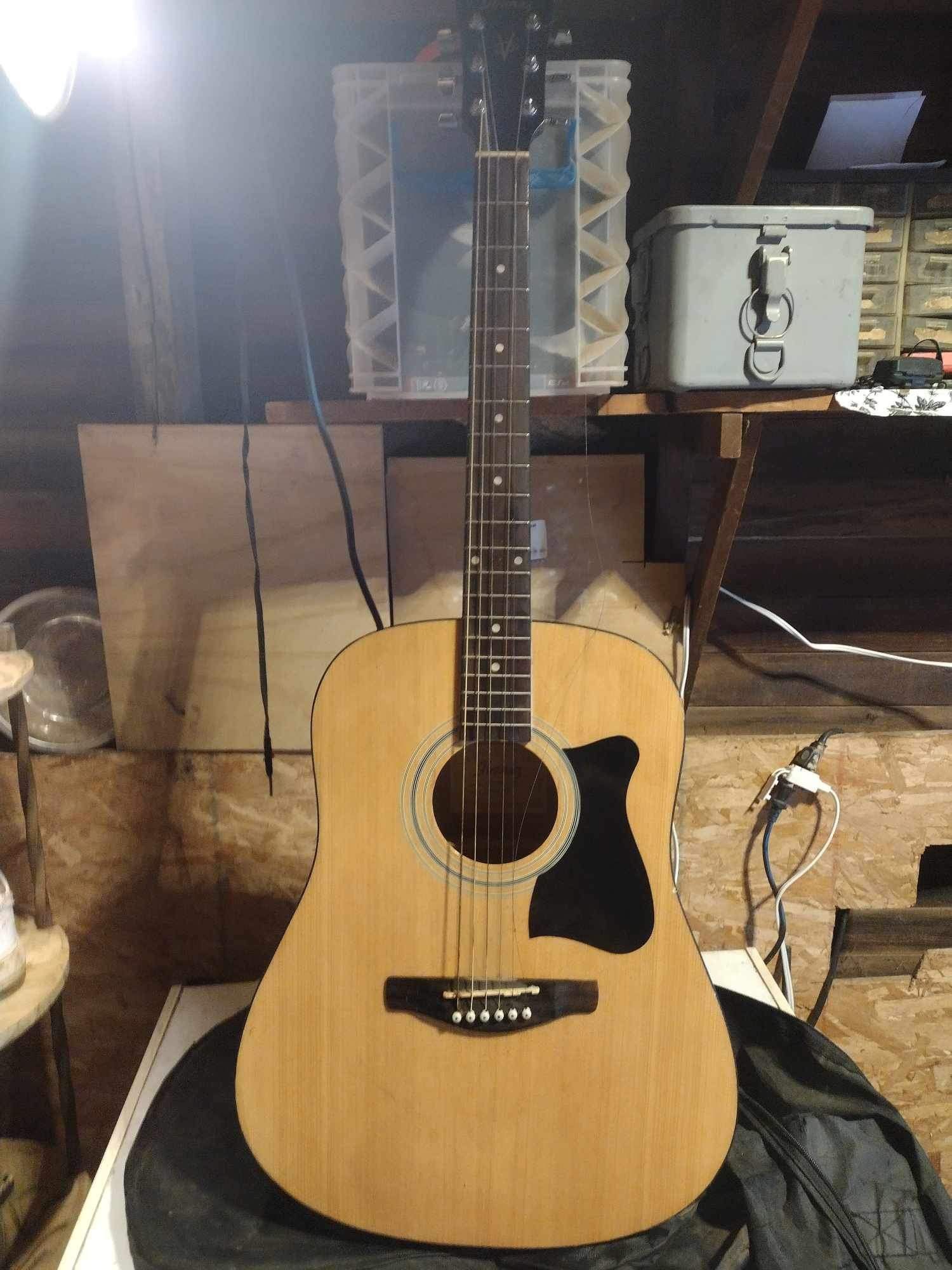 L Banes Acoustic Guitar for Sale in Bakersfield, CA - OfferUp