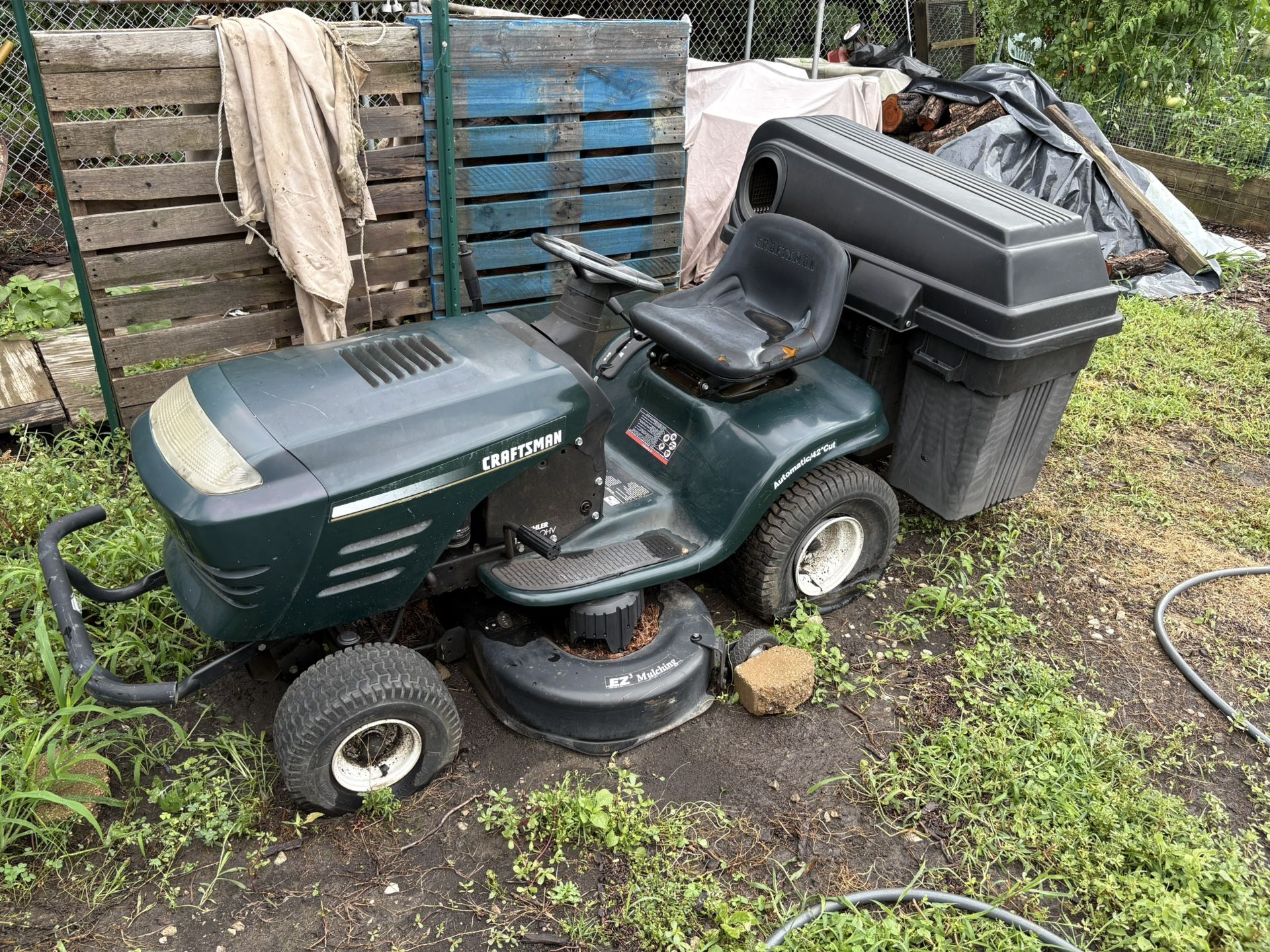 Craftsman GT Garden Tractor for Sale in Palos Park, Illinois - OfferUp