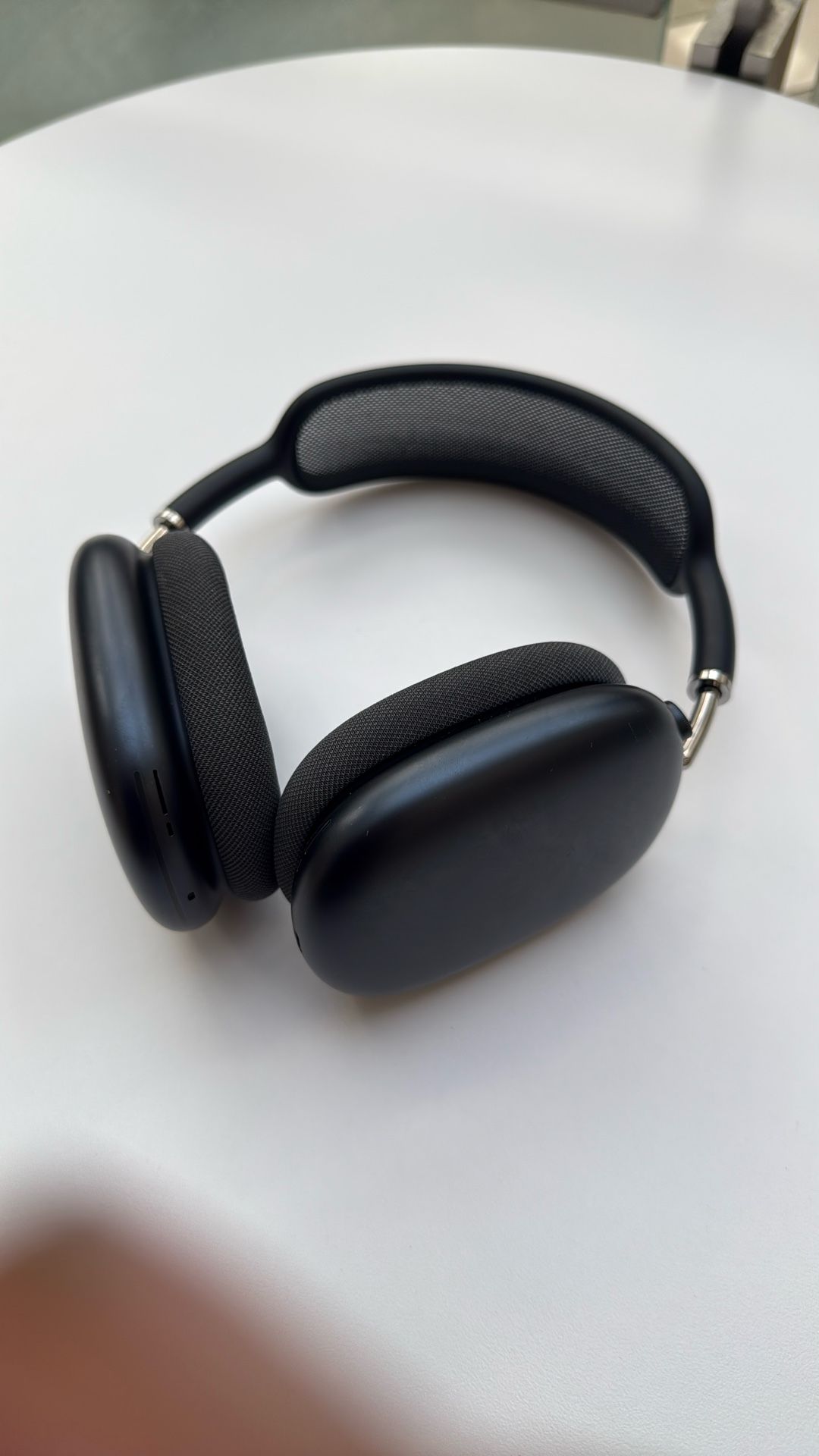 Airpod max for Sale in Kentwood, MI - OfferUp