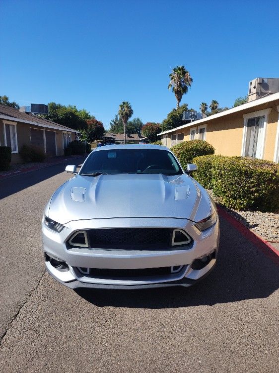 2017 Ford Mustang for Sale in Fresno, CA - OfferUp
