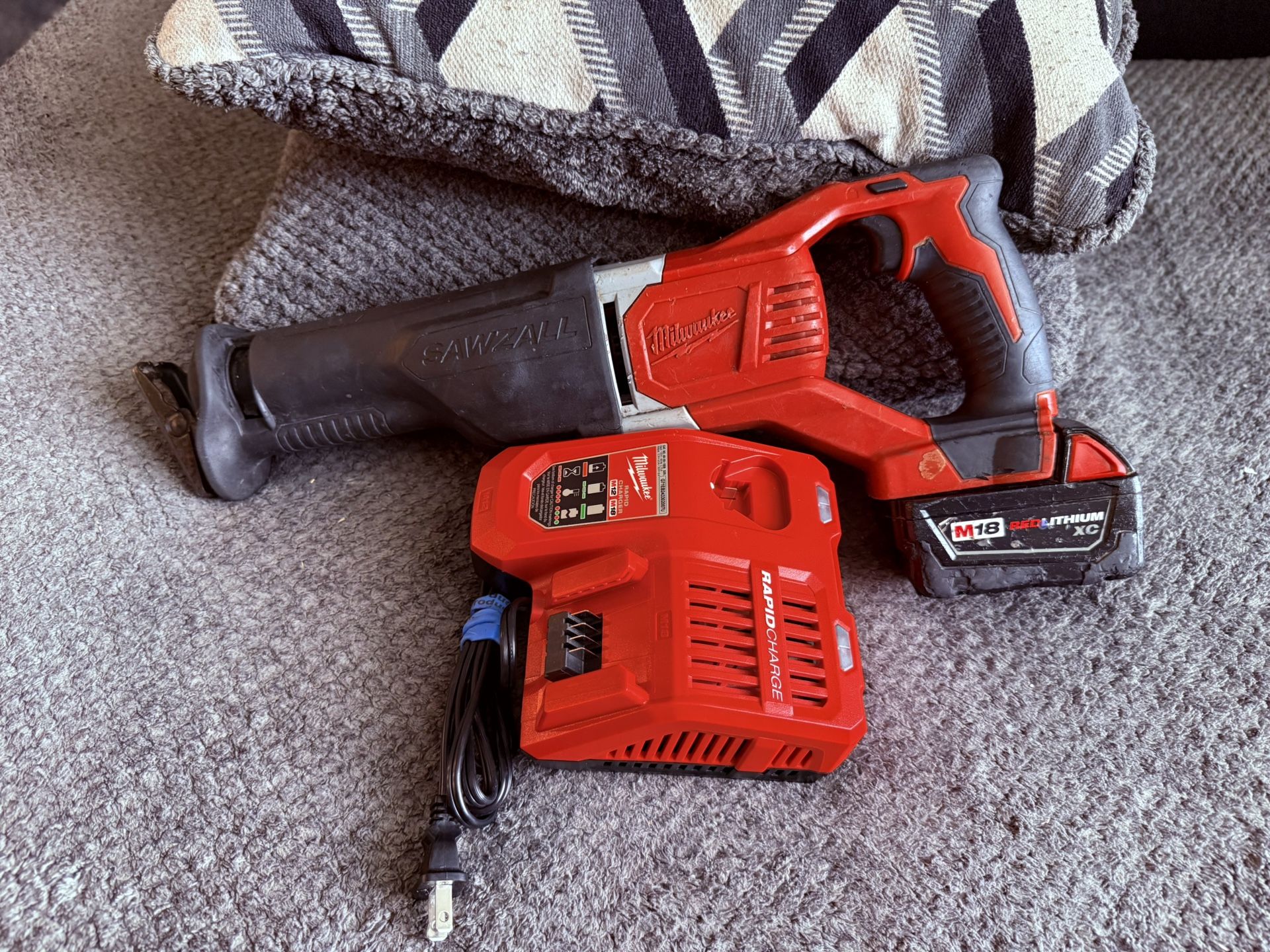 Milwaukee Sawzall for Sale in San Antonio, TX - OfferUp