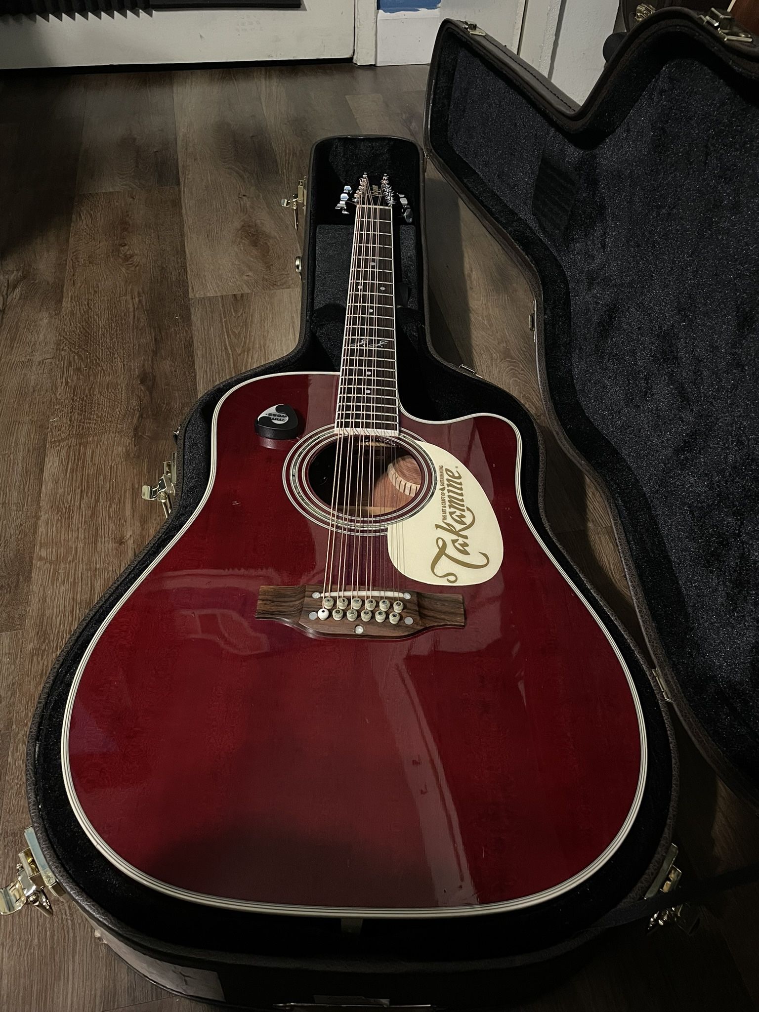 Takamine JJ 12 string for Sale in Los Angeles, CA - OfferUp