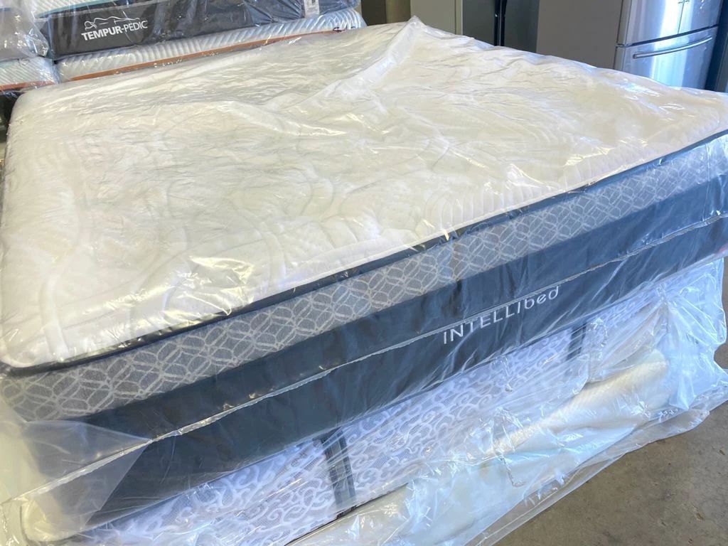 NEW Queen Mattress Intellibed - NightfallOutlet for Sale in Webster, TX ...