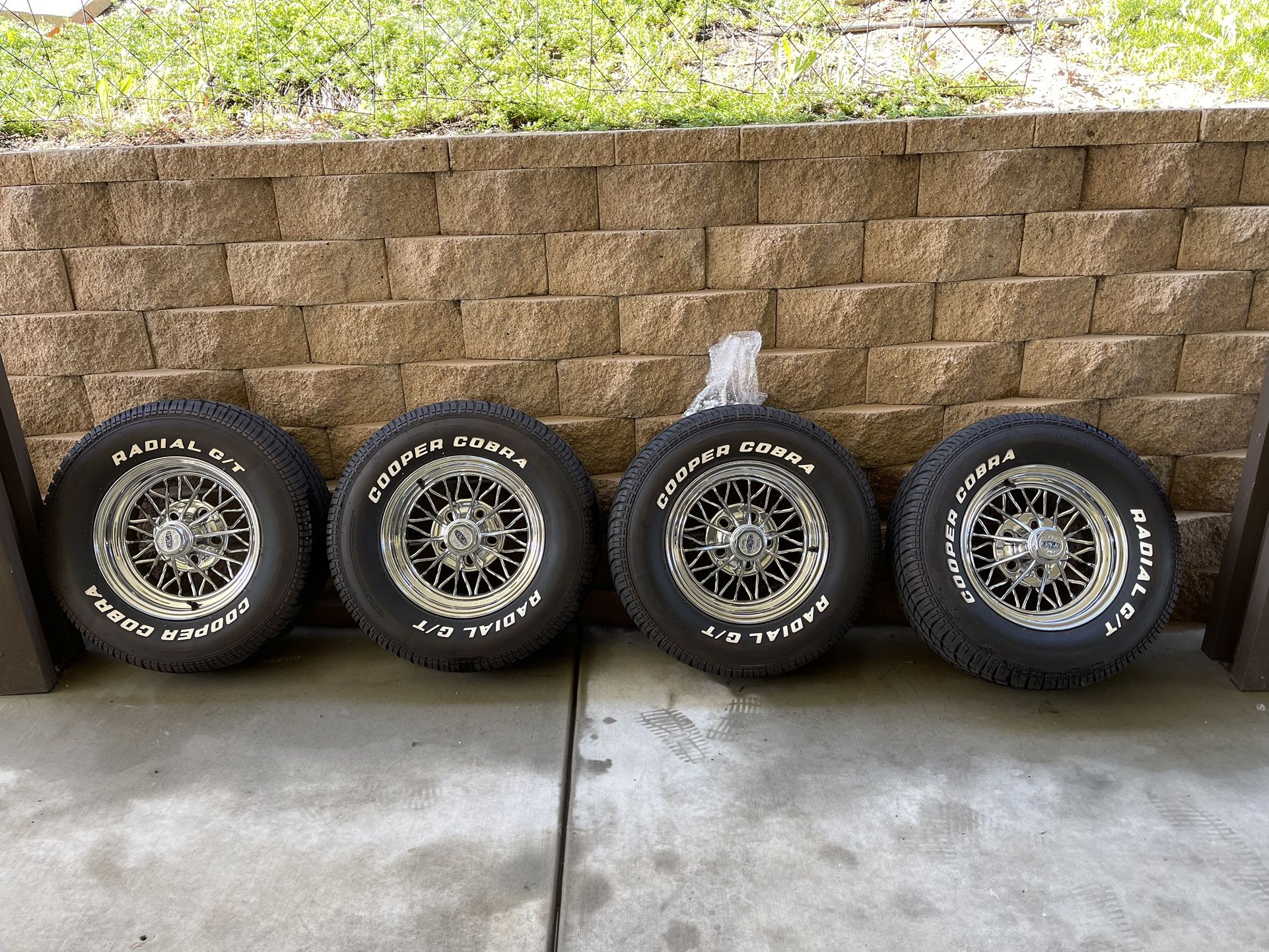 30 Spoke Cragar Wire Wheels for Sale in Riverside, CA - OfferUp