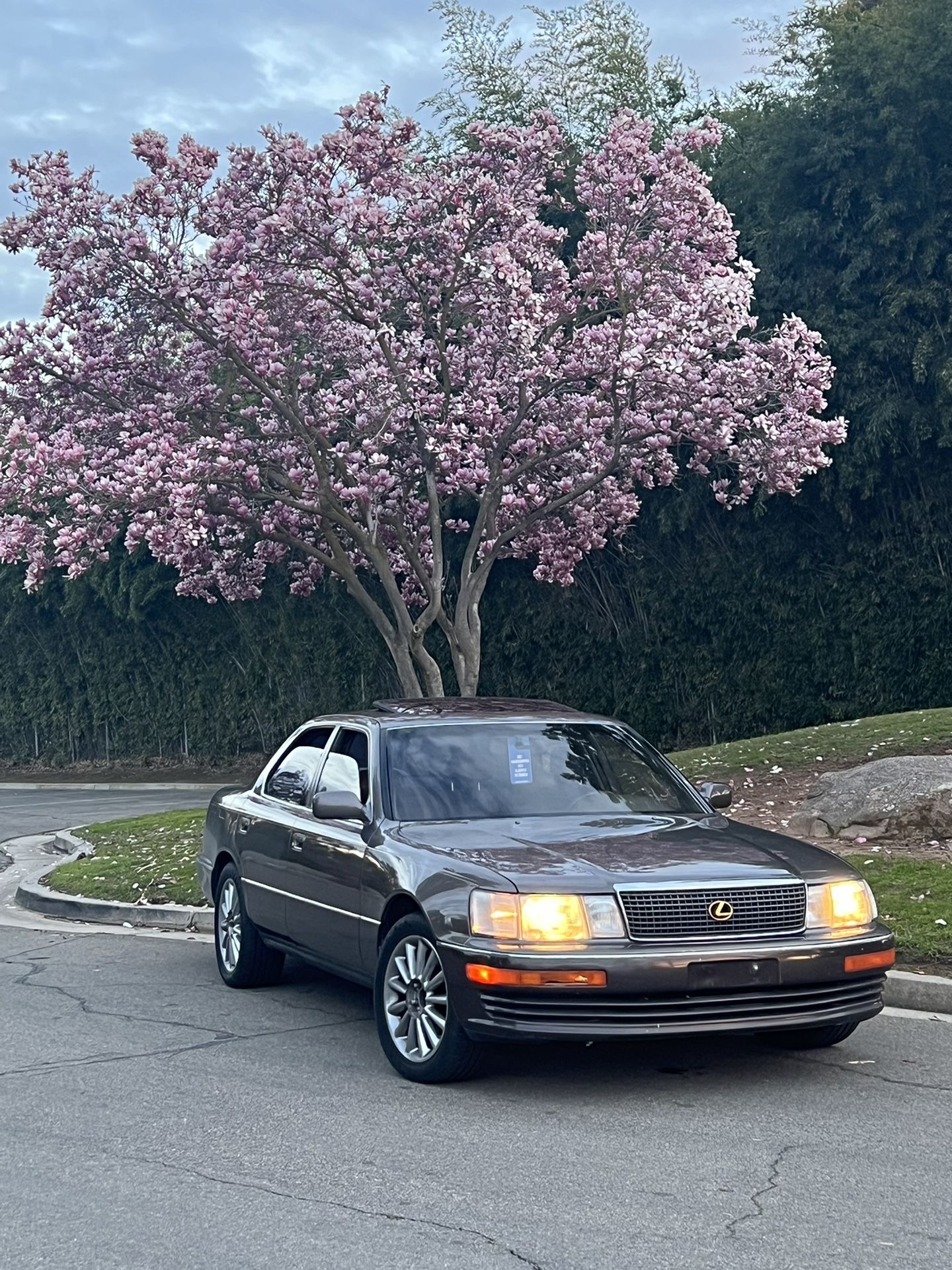 1991 Lexus LS 400 for Sale in Fresno, CA - OfferUp