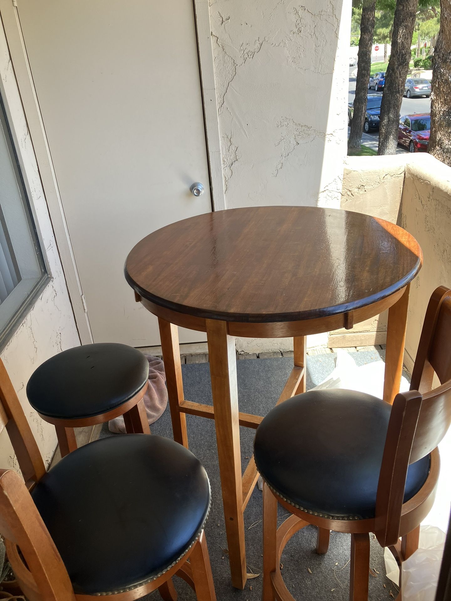 High top Table With Three Seats for Sale in Scottsdale, AZ - OfferUp