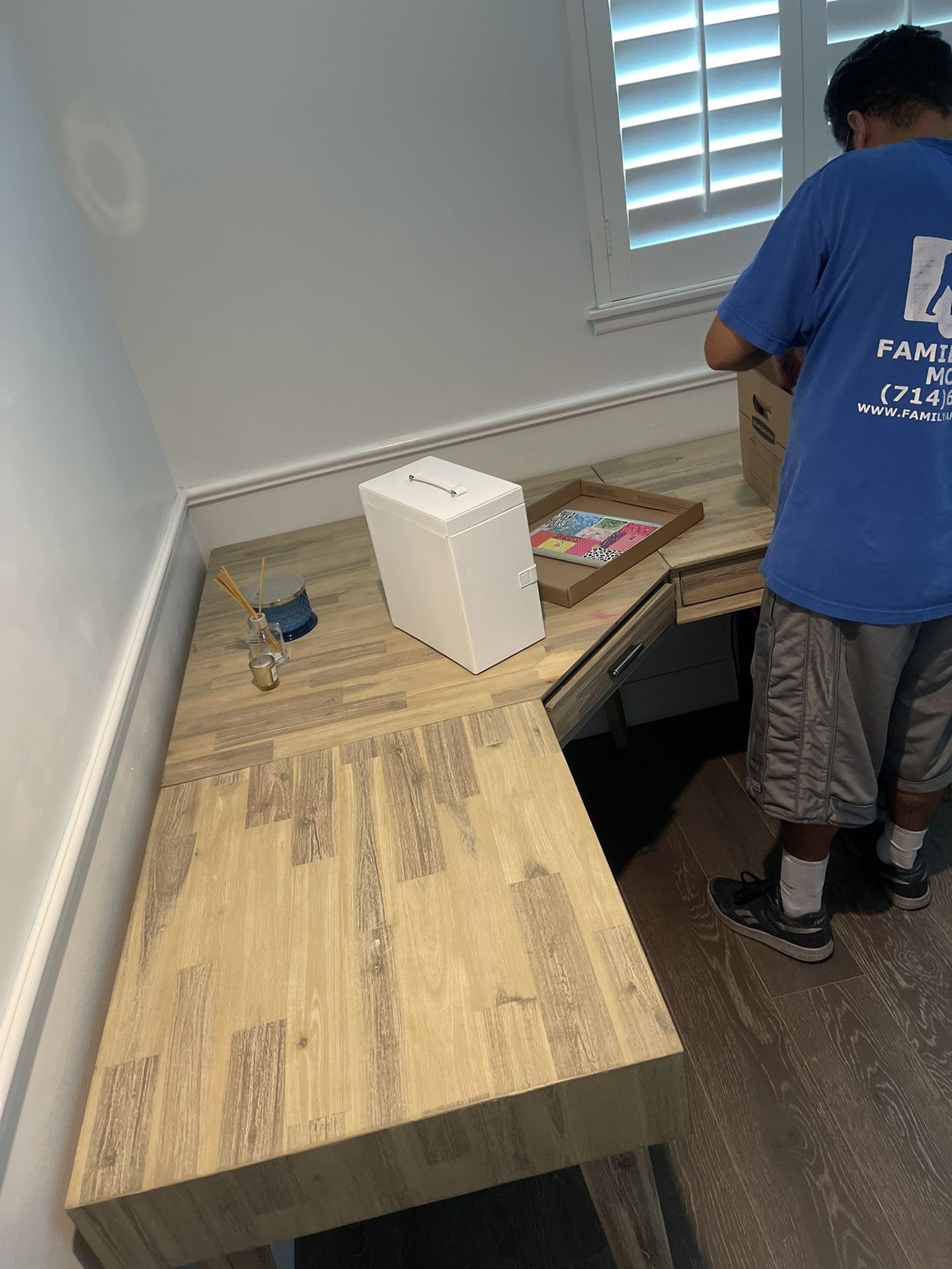 Caddy Corner Desk for Sale in Orange, CA - OfferUp