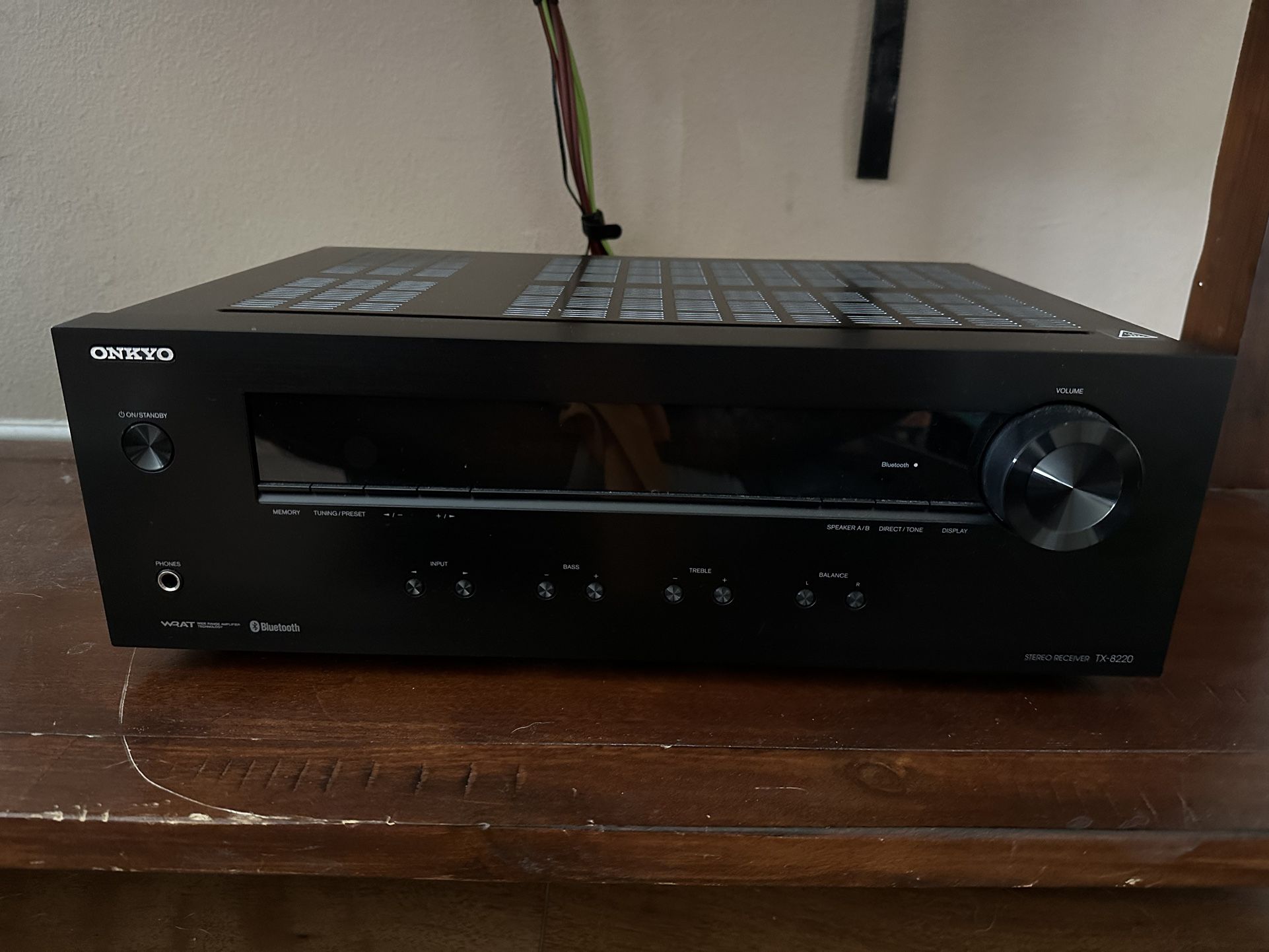 Onkyo TX-8220 Stereo Receiver with Built-in Bluetooth for Sale in Santa Ana, CA - OfferUp