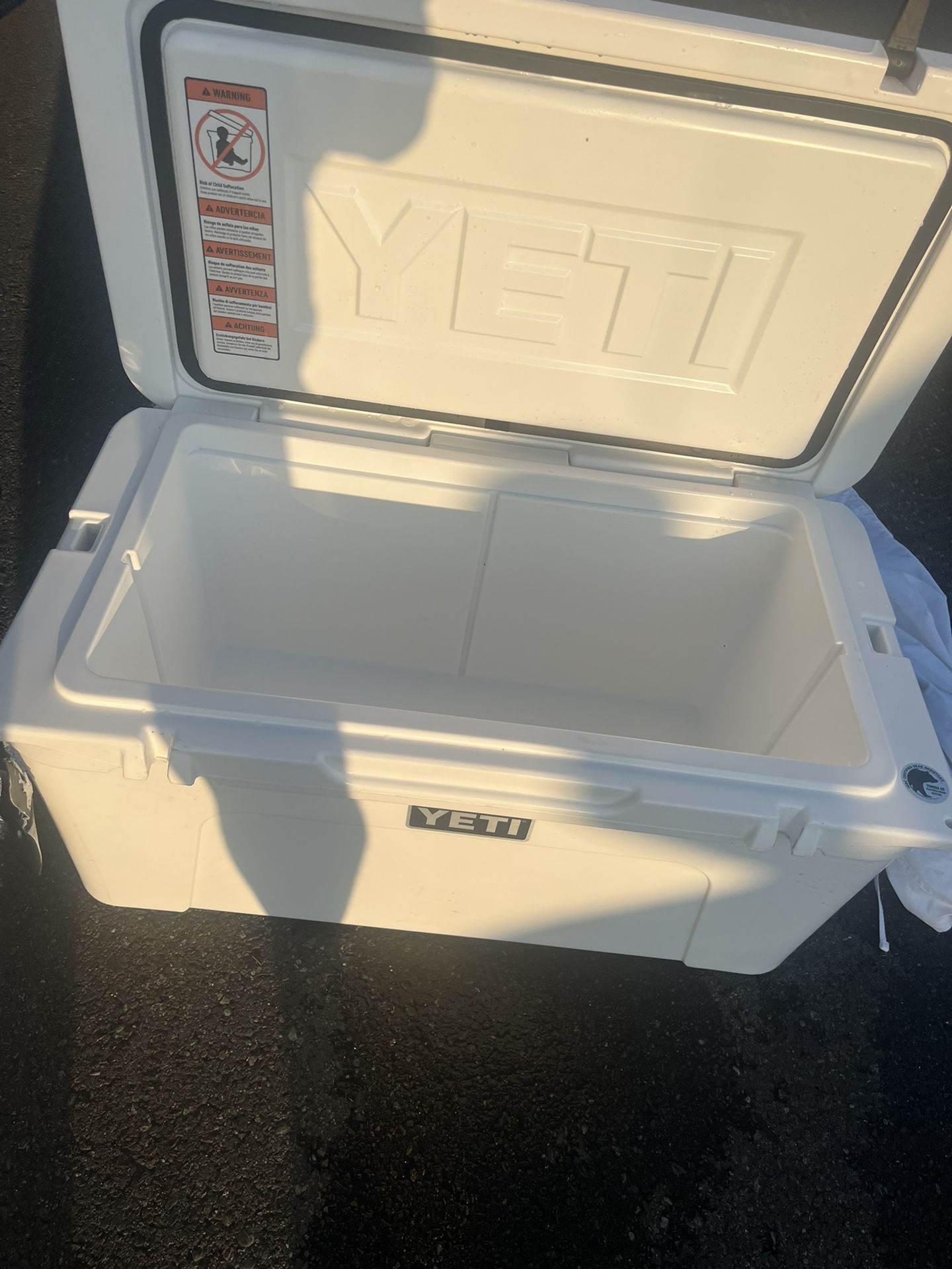 Yeti Cooler for Sale in Joint Base Lewis-mcchord, WA - OfferUp