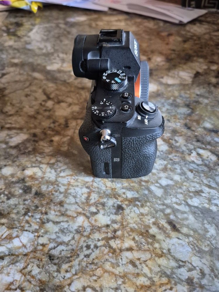 Used Sony a7 II Full Frame Mirrorless Camera Body for Sale in Highland, CA - OfferUp