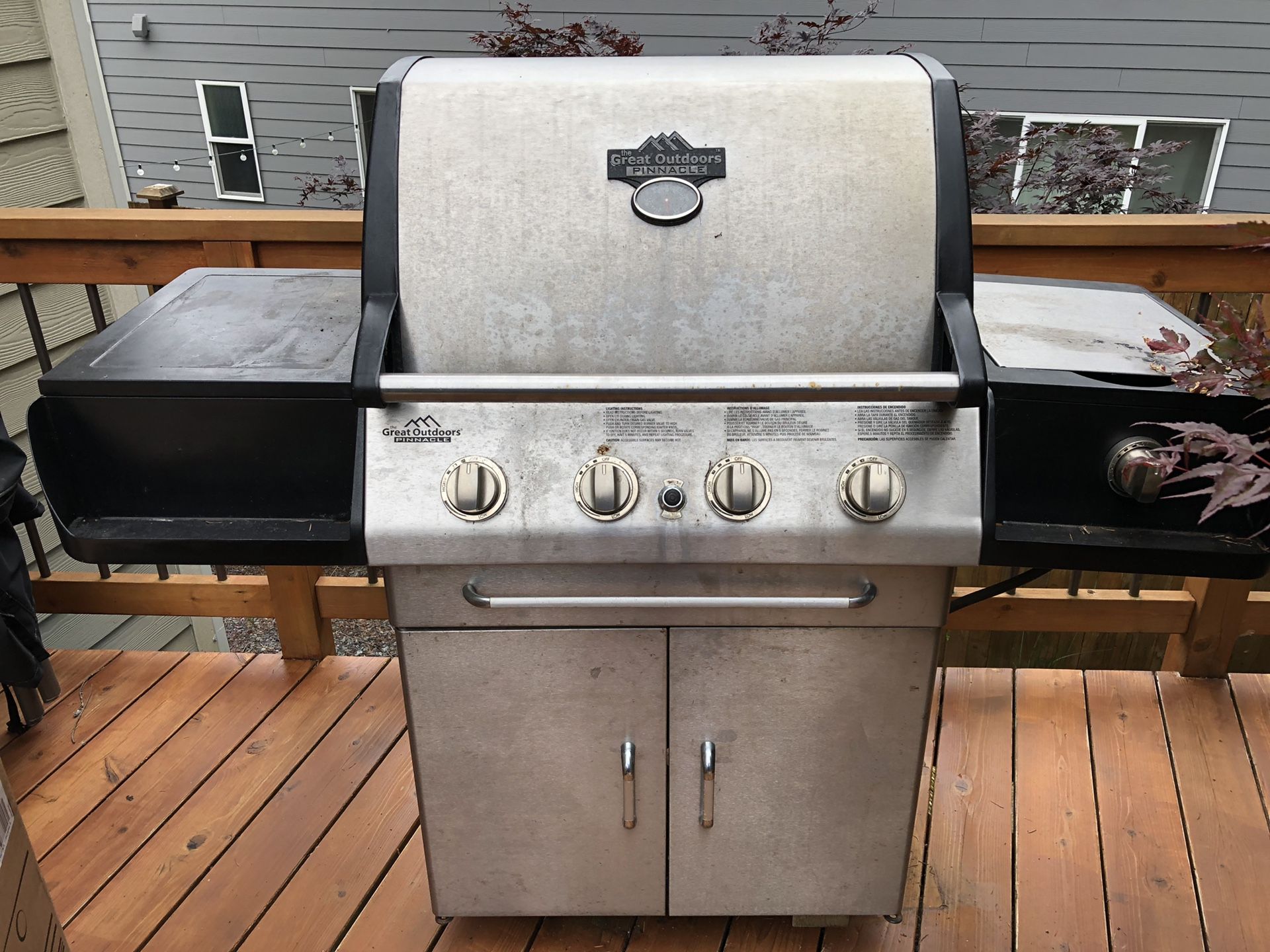 Great Outdoors Pinnacle 4 burner LP grill for Sale in Bothell, WA - OfferUp