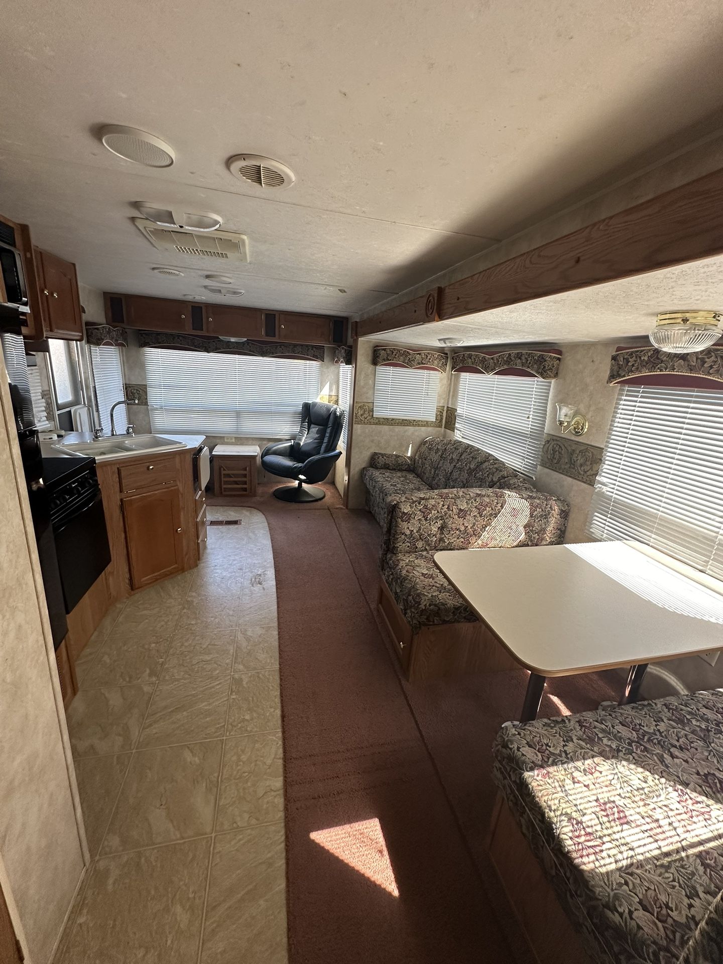 2005 Springdale 266RLL Travel Trailer with Slideout for Sale in Leander ...