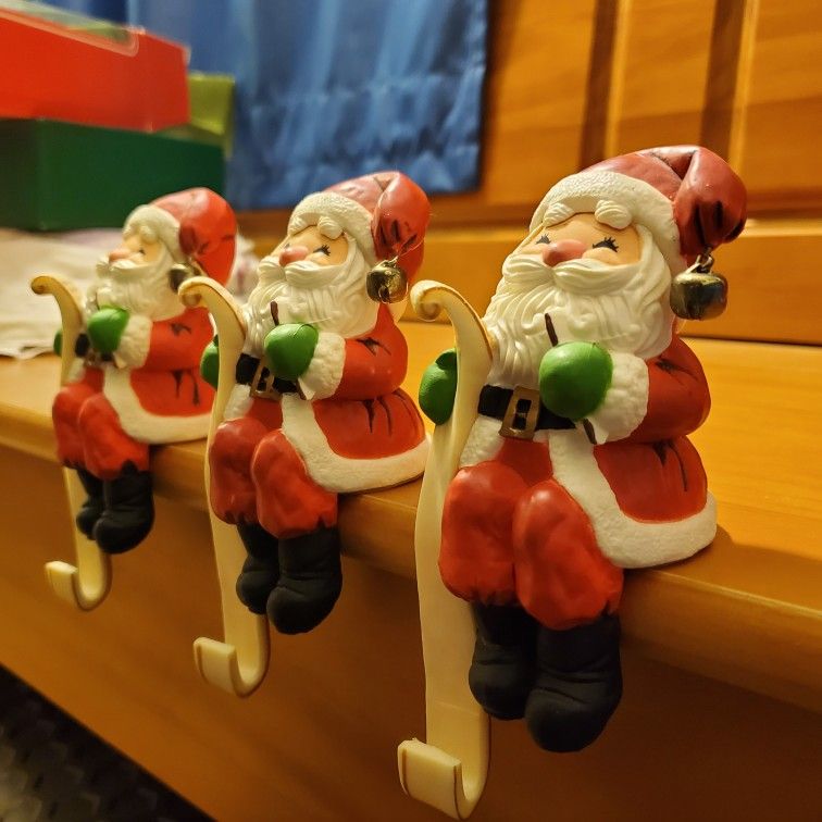 3 vintage Hallmark Santa Claus Christmas stocking hangers / holders ...