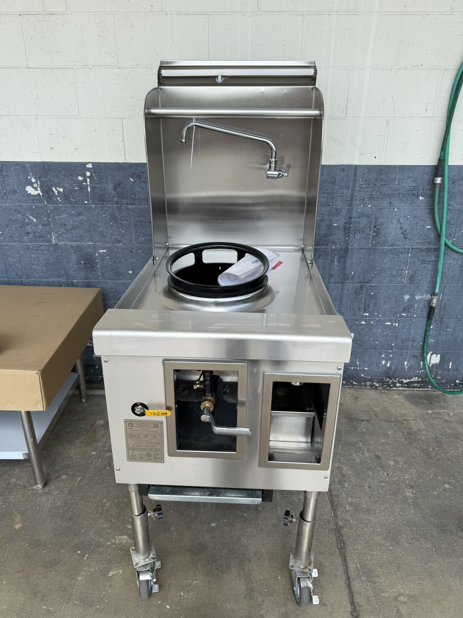 GSW USA WR-1-13 Gas Wok Range for Sale in Anaheim, CA - OfferUp