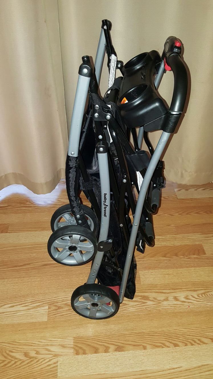 Baby trend snap n go double stroller for Sale in Glendale Heights, IL ...
