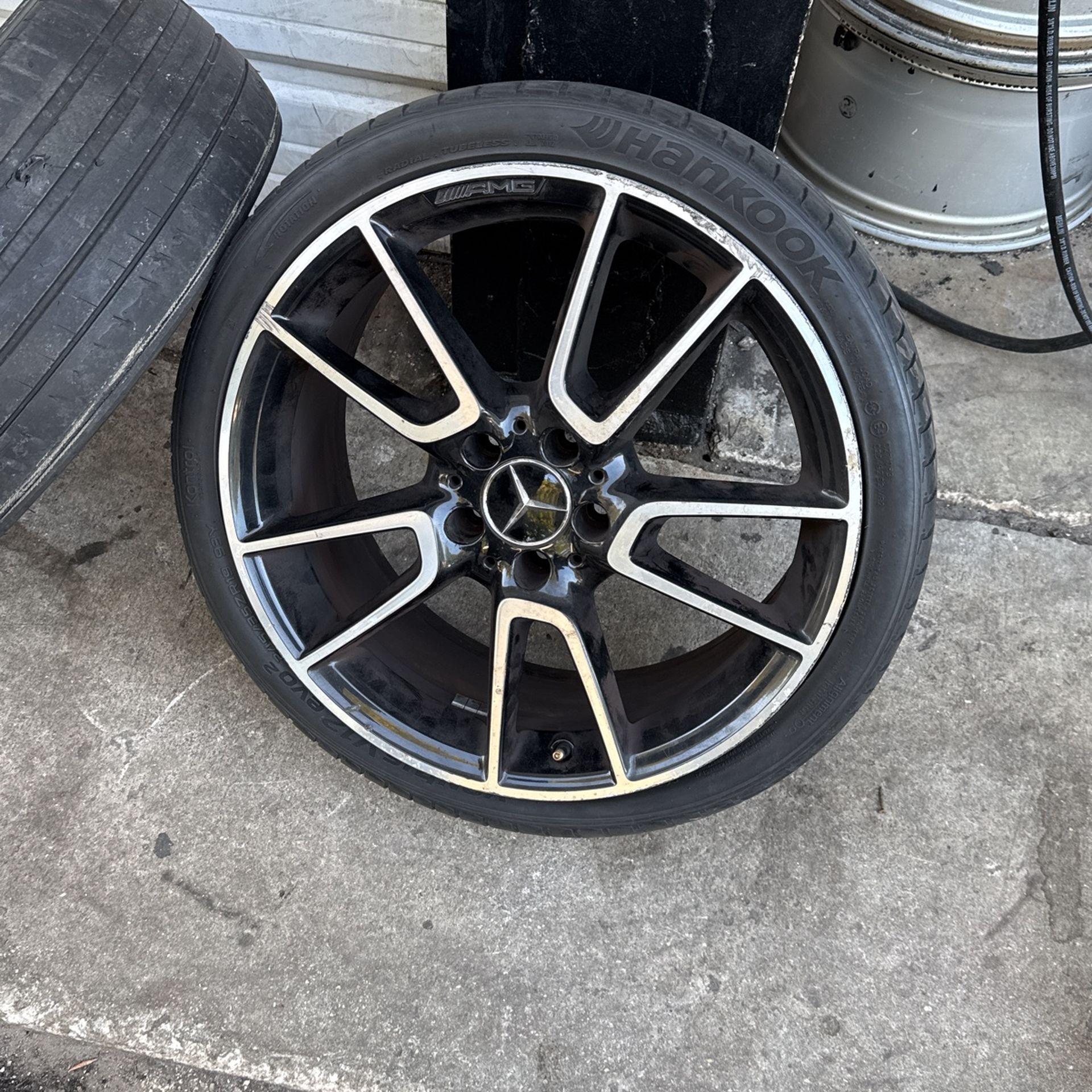 19 Inch Mercedes Rims (3) for Sale in Pompano Beach, FL - OfferUp