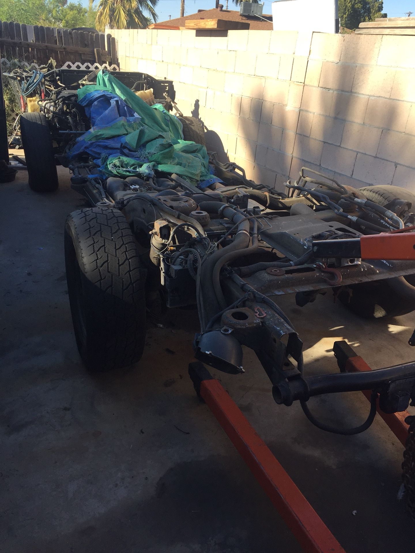 2003 awd escalade esv rolling chassis for Sale in Phoenix, AZ - OfferUp