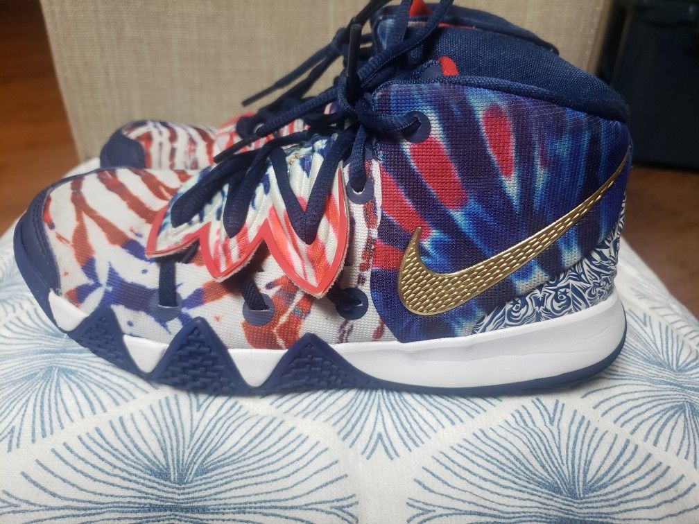 Nike Kids Kybird Size 3 Great Condition $10 Firm for Sale in Grand ...