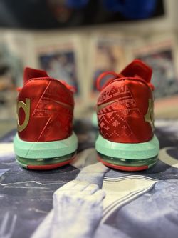 Kd Vi Christmas On Feet