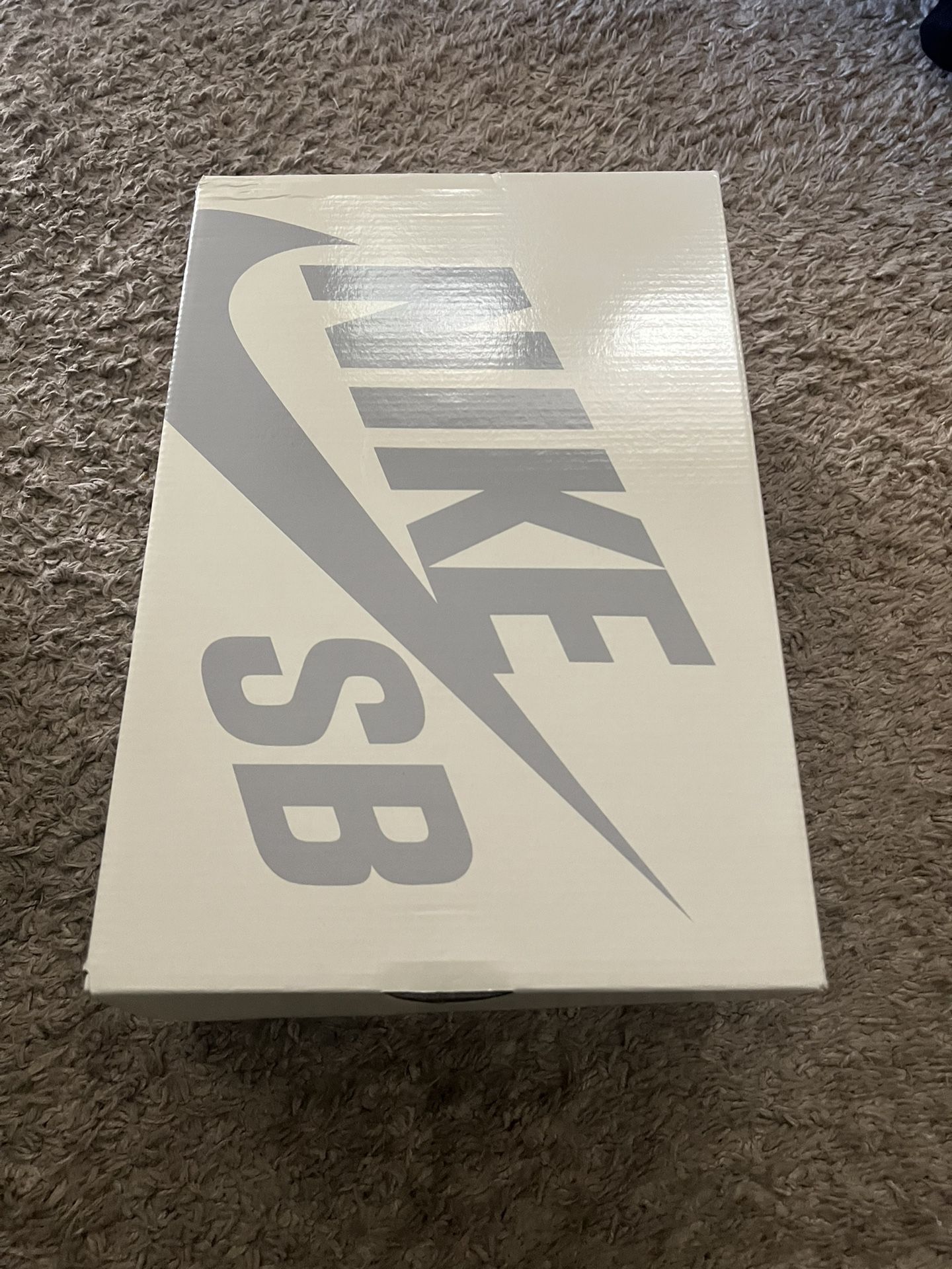 YUTO “WOLF GREY” Nike SB Dunk Size 8M for Sale in Los Angeles, CA - OfferUp